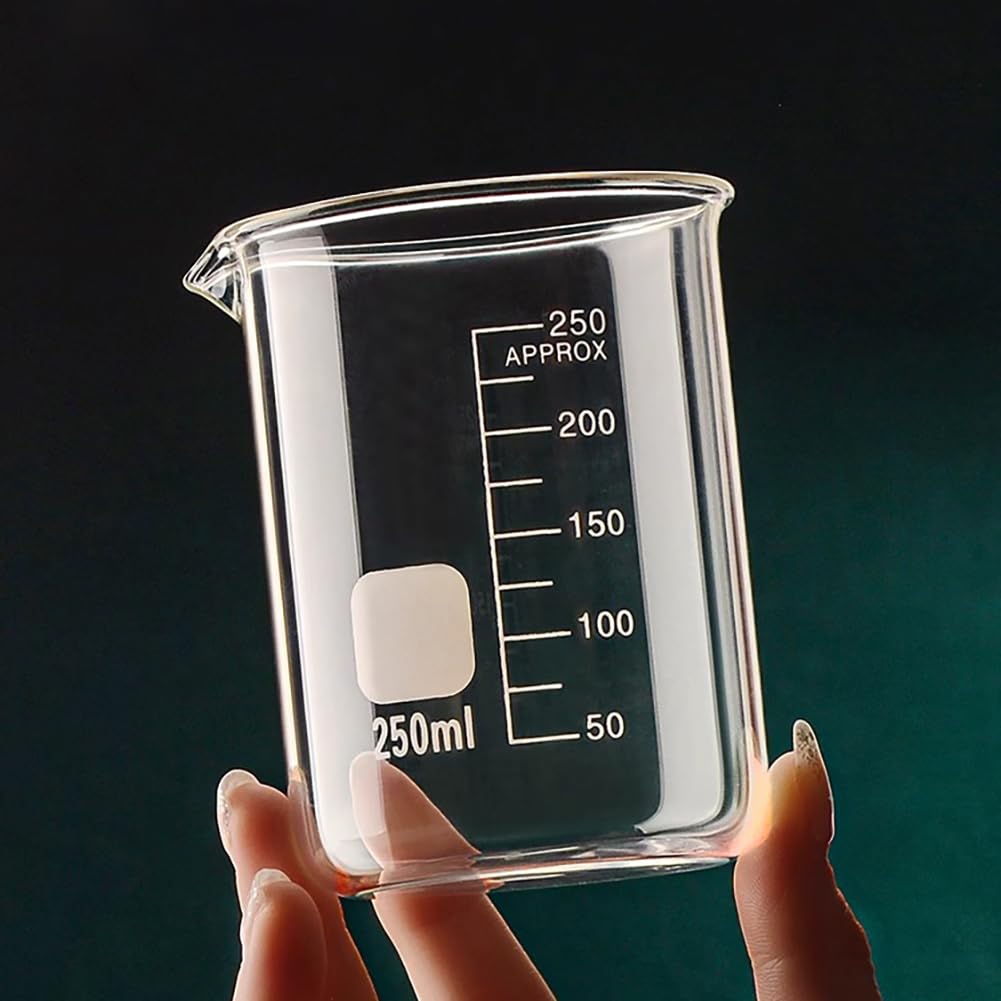 KNMNIU 50ml Low Form Glass Beaker, 3.3 Borosilicate Glass Graduated Printed Scale Measuring Cups with Spout for Kitchen Lab Liquids,4 PACK