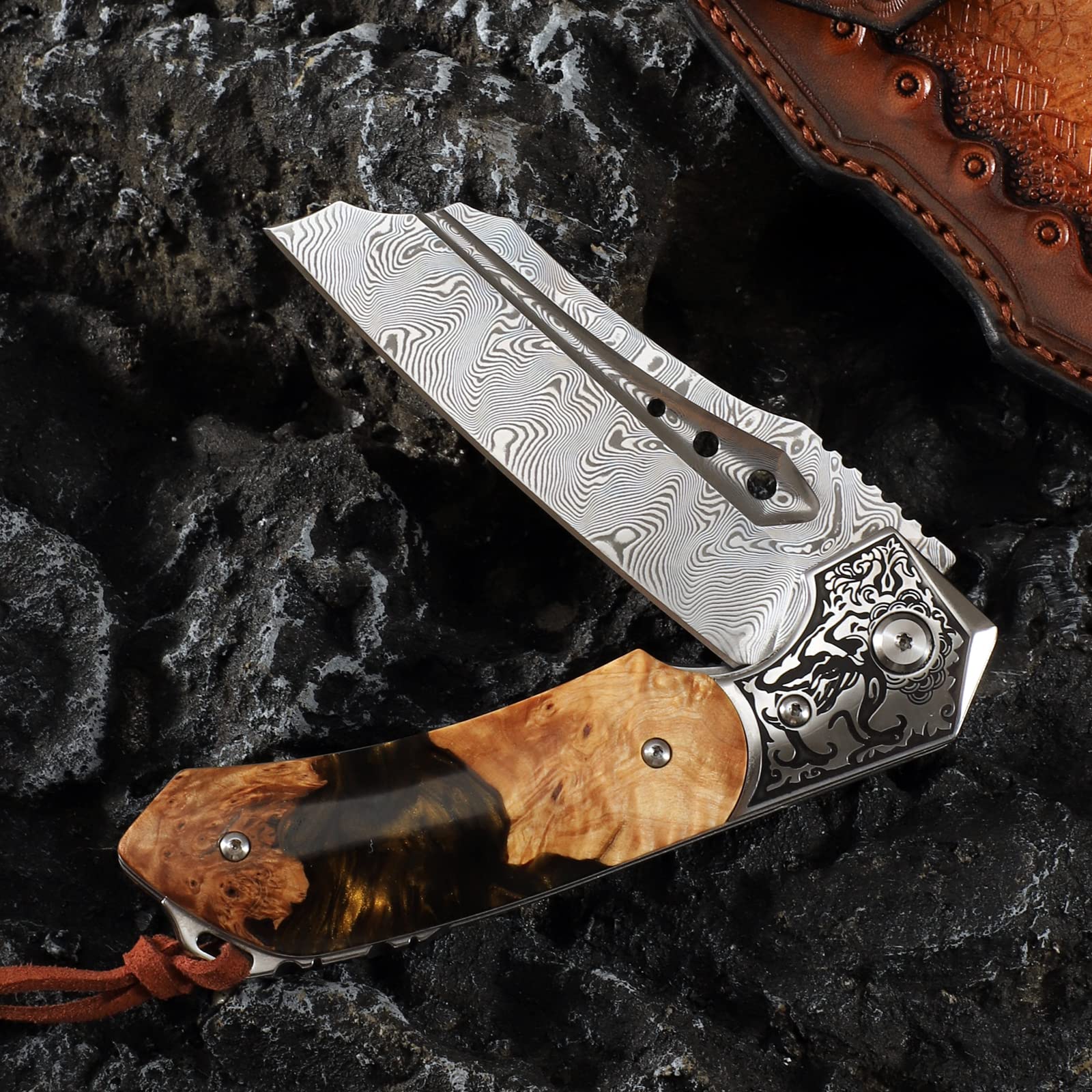 Minowe Japan Handmade Damascus steel steel Folding Pocket Knife,3.5 in High hardness blade,Frame Lock,With Leather Sheath,resin and Maple handle,Mountaineering go fishing hunting Adventure Knifee