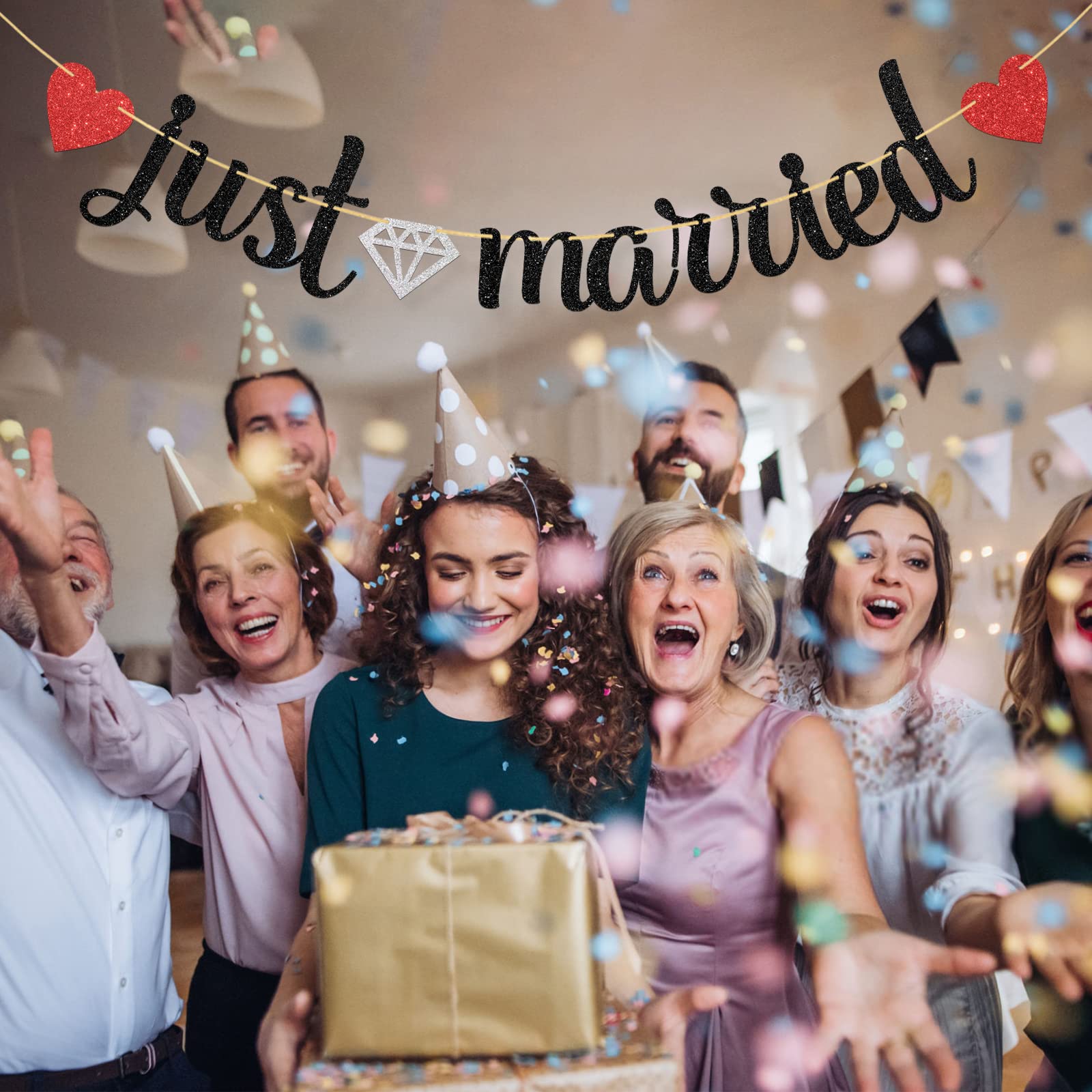 Just Married Banner, Wedding/Engaged Party Decorations, Shining Bridal Shower Banner, Mr And Mrs Romantic Wedding Party, Black Red