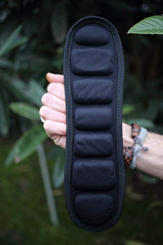 D'Addario Accessories Gel Guitar Strap Pad - Pad for Guitar Strap - Relieves Discomfort - Fits Over Guitar Straps - Black