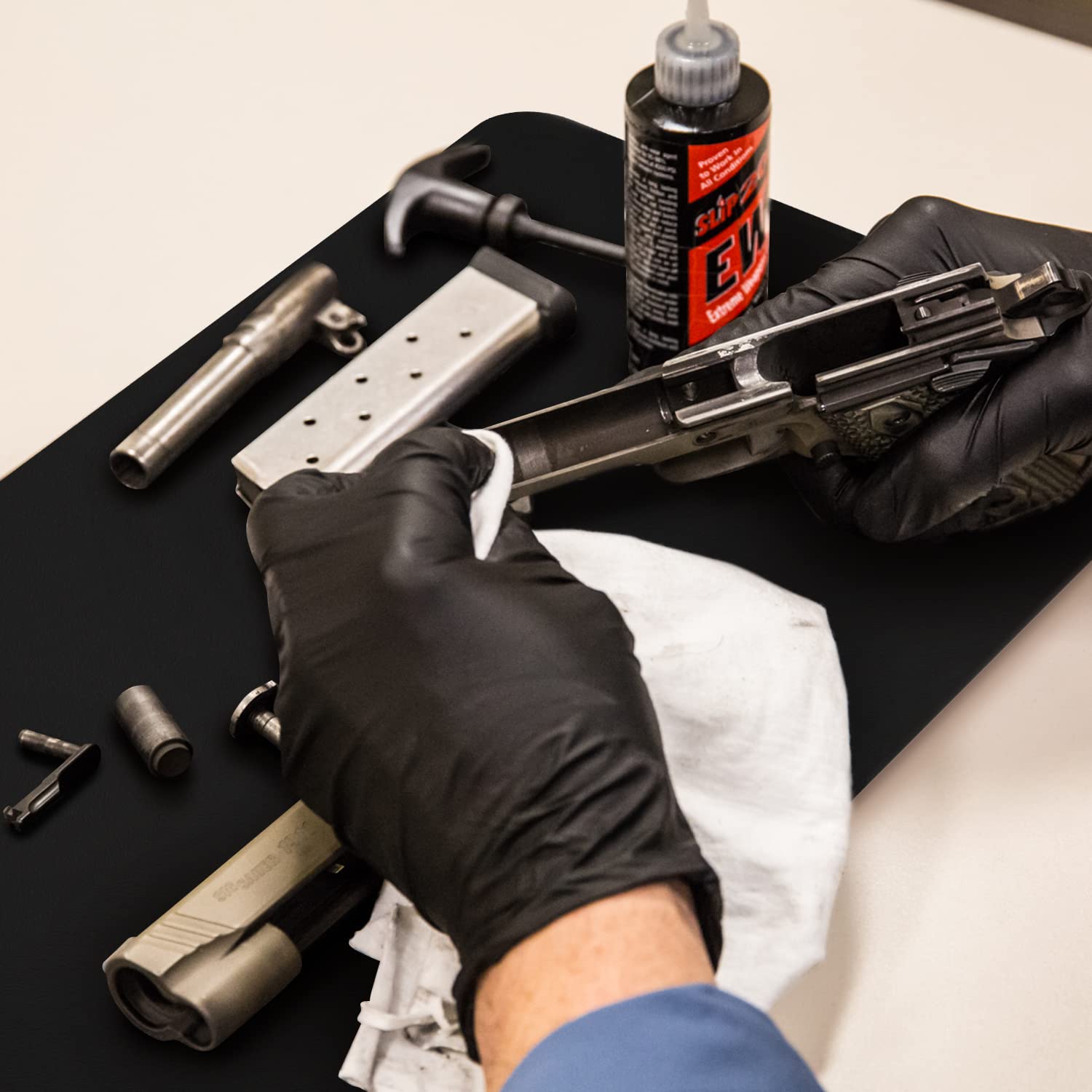 Gun Cleaning Mat, 31.5"x15.7" Desk Pad, Rifle Pistol Gun Mat, PU Leather, Non-Slip, Waterproof Workbench Mat, Large Desk Blotter Protector (Black)