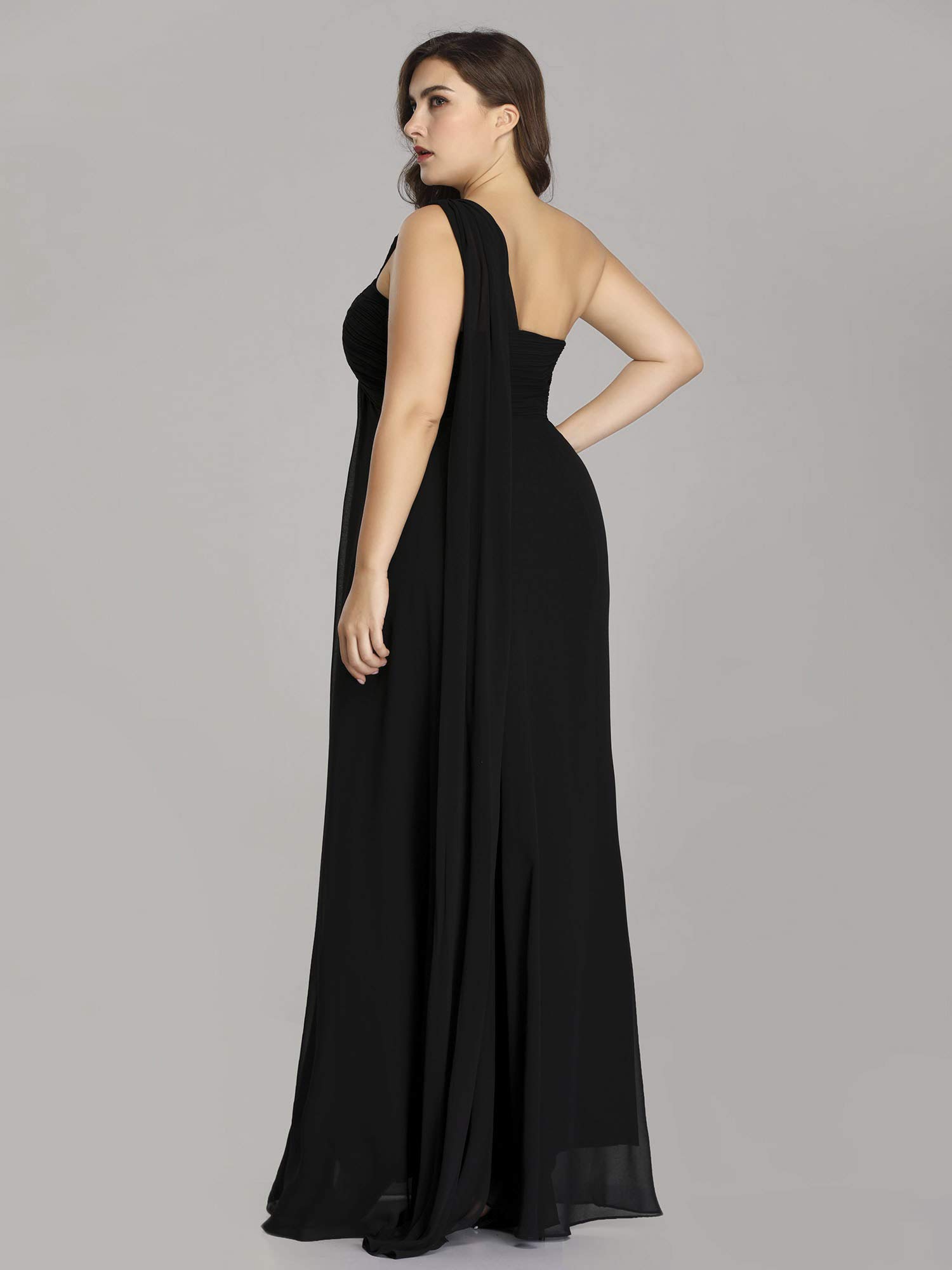 Ever-Pretty Plus Women's Plus Size One-Shoulder Chiffon Ruched Graduation Dresses for Women Black US24