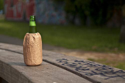 TYVEK BROWN BAG ARTWORK INSULATED CAN & BOTTLE COOLER SLEEVE SOFT REUSABLE COLLAPSIBLE COOLIE FOR PARTIES, EVENTS OR WEDDINGS BUM COLD DRINK THERMAL INSULATOR