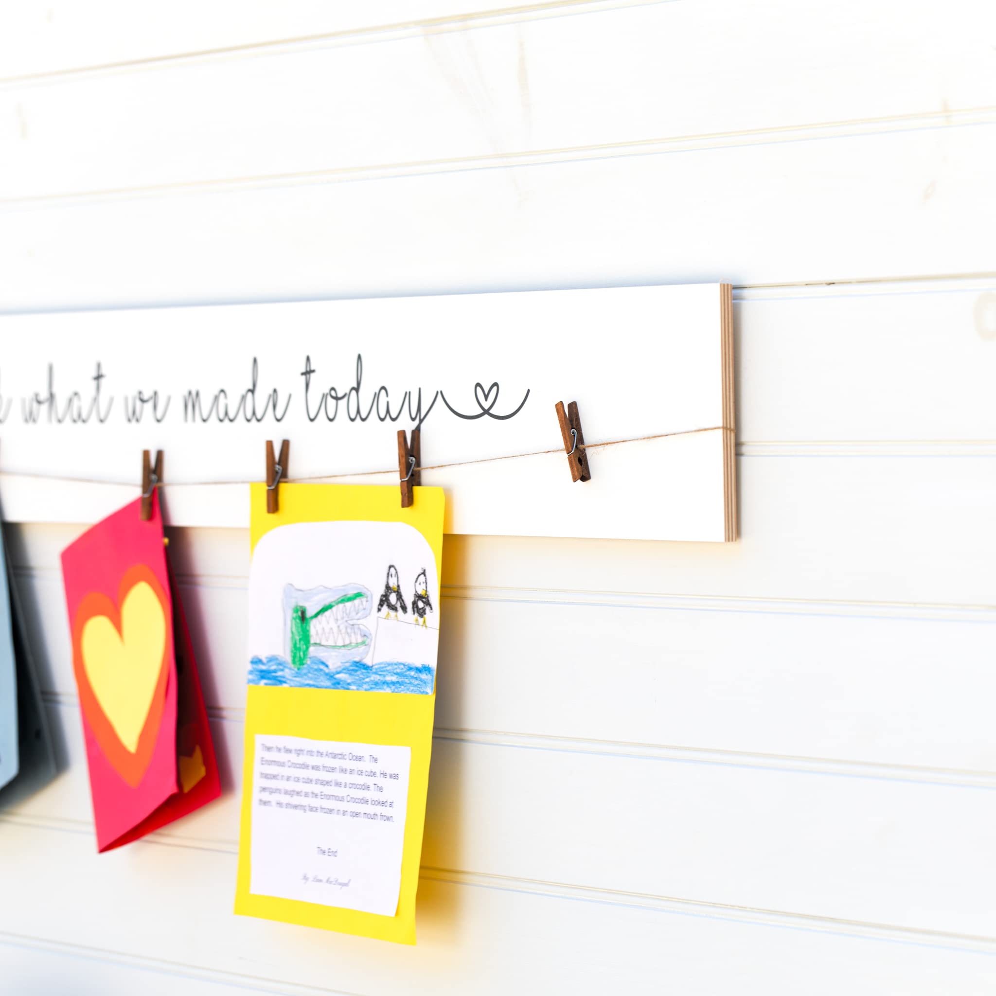 Headwaters Studio Artwork Display Sign - Hanging Photo Display Wall Decor, Look What I Did, Wall Collage, Room Decor with Photo Clips, Photo and Art Organizer, Hanging Wire - Look What I Made Today