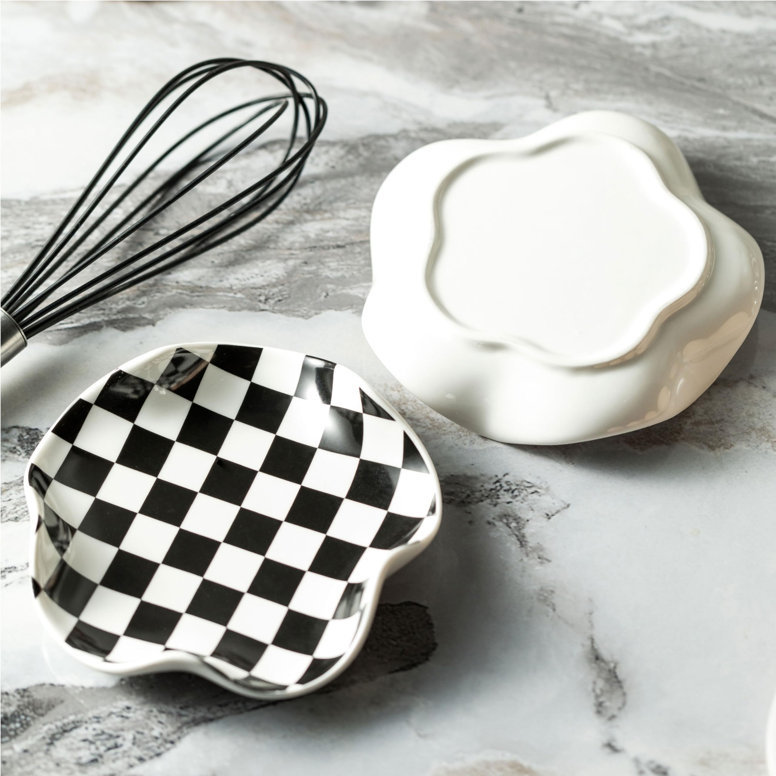 Miamolo Spoon Rest for Stove Top, 5.3in Checkered Spoon Holder Utensil Rest, Ceramic Spoon Rests for Coffee Bar, Kitchen Gadget Cooking Gift for Housewarming