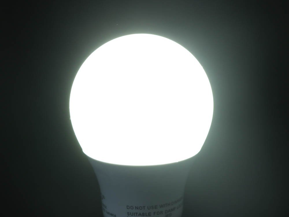 Satco Non-Dimmable 8.5 Watt, 120-277 Volt 4000K A-19 LED Bulb, Enclosed Rated