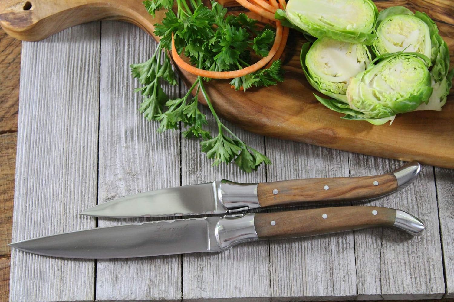 French Home Laguiole Connoisseur Olivewood 5 Piece Kitchen Knife Set plus Magnetic Display.