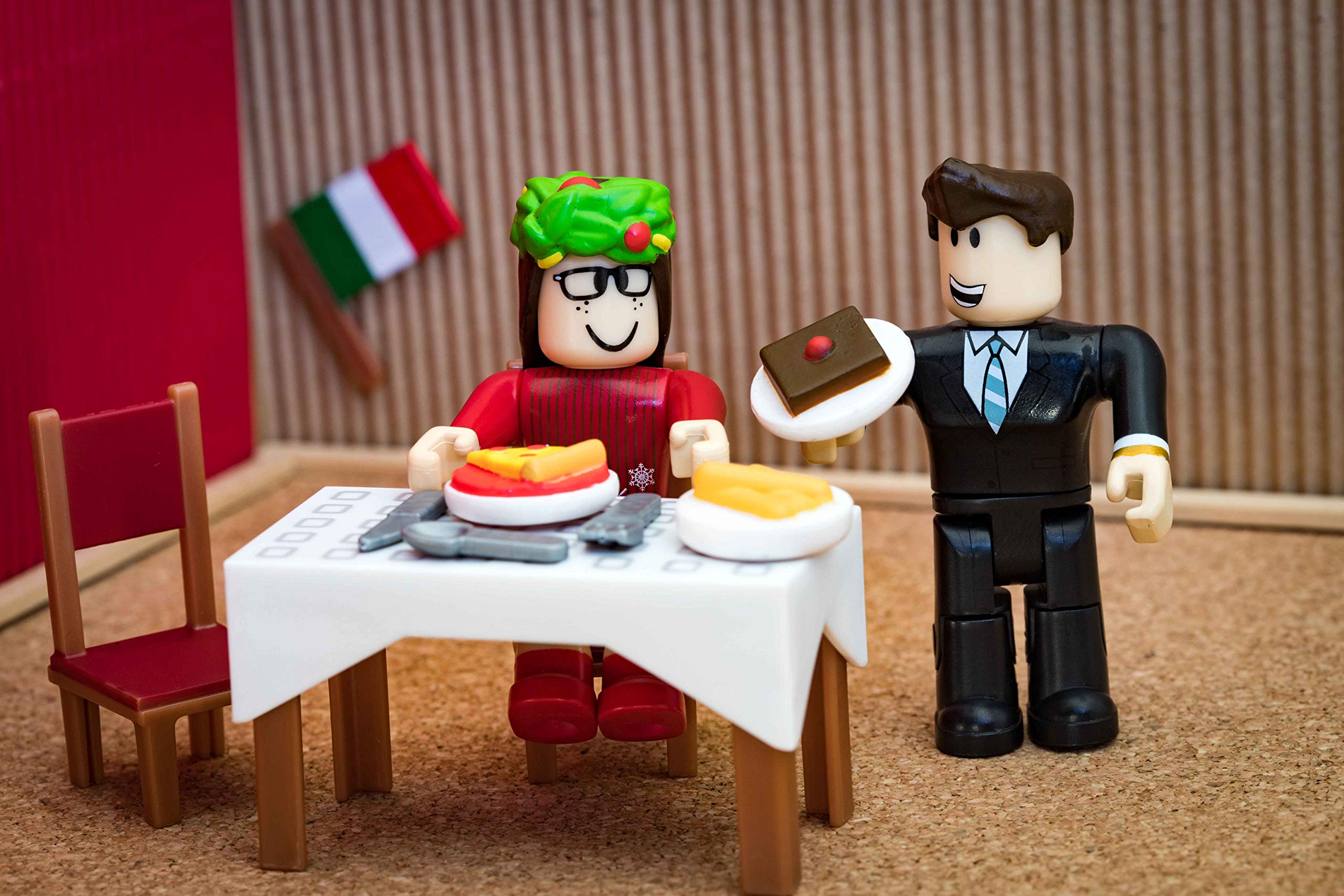 Roblox Celebrity Collection - Soro's Fine Italian Dining Game Pack [Includes Exclusive Virtual Item]