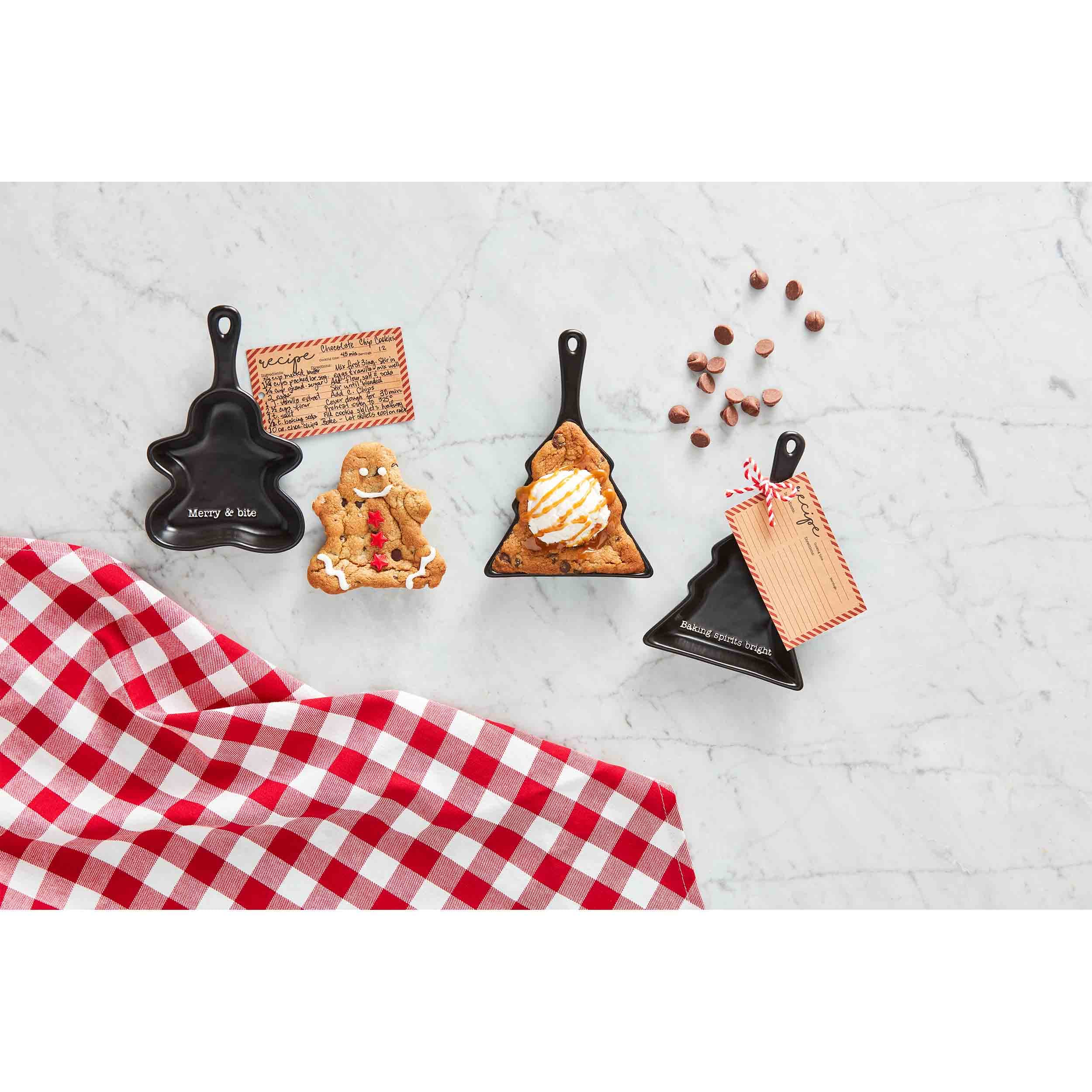 Mud Pie Holiday Cookie Skillet Set, And To All, skillet 6 1/4" x 4 1/2"