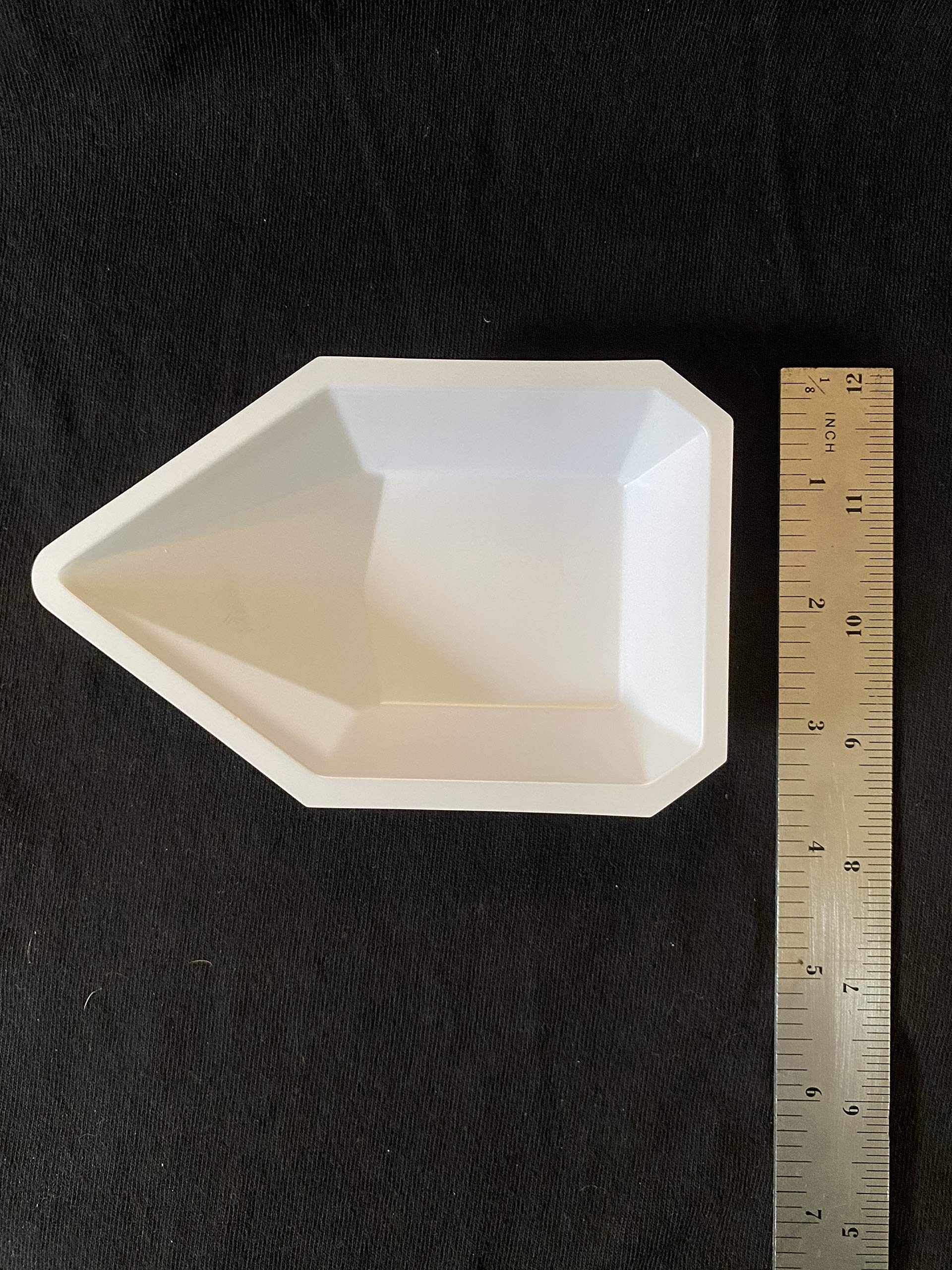 Pour Boats, W-P83-WH-100, 83mm, Medium White, Pack of 100
