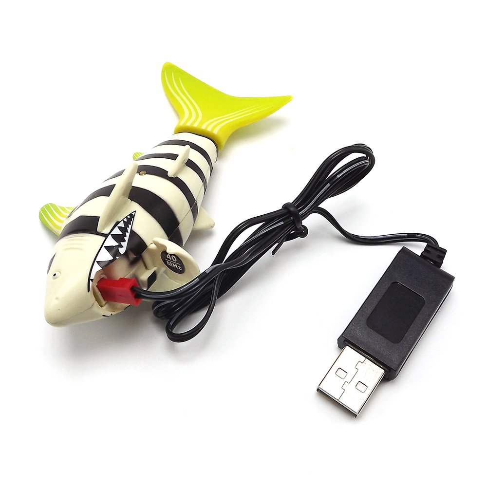 Tipmant Mini RC Fish Shark Remote Control Boat Ships & Submarine for Fish Tank, Swimming Pool, Bathtub Kids Electric Animal Toy - 3 Pack