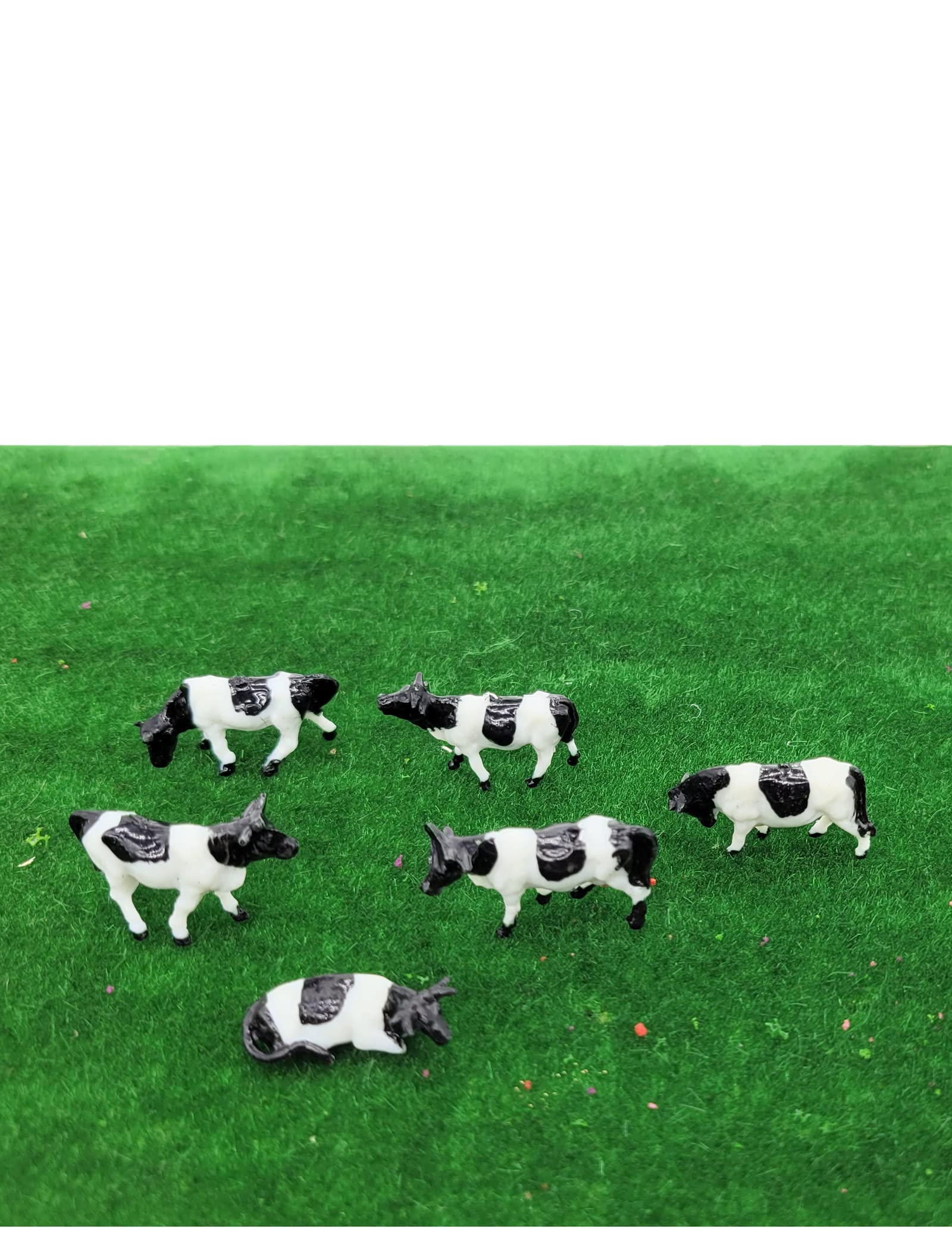 CWBPING 20pcs 1:87 HO Scale Model Painted Farm Animals Miniature Cows for Model Railway Layout Mini Model Farm Landscape Making