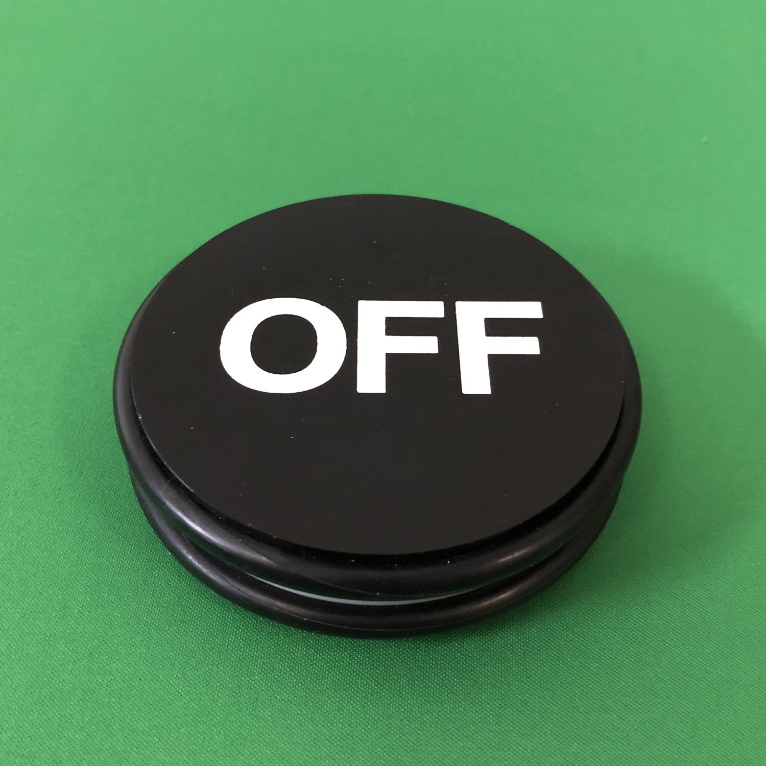 Yuanhe Casino Craps Dealer Button - 3Inch ON/OFF Puck Buttons, Great for Poker, Texas Hold 'em & Card Games