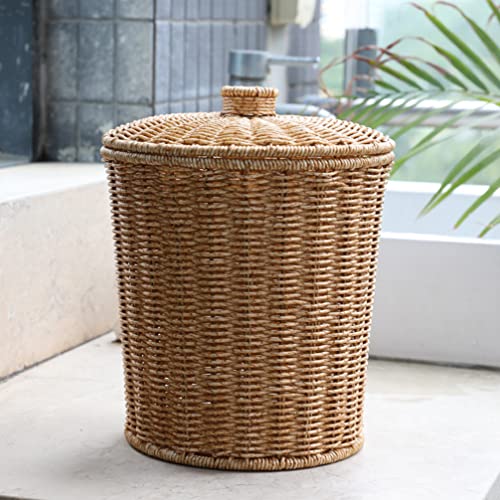 YARNOW Plastic Woven Storage Baskets with Lid, Round Wicker Waste Paper Basket, Wastebasket Garbage Bin with Lid for Bedroom Bathroom Kitchen Home Office (9.2 x 11 Inch, Light Brown)