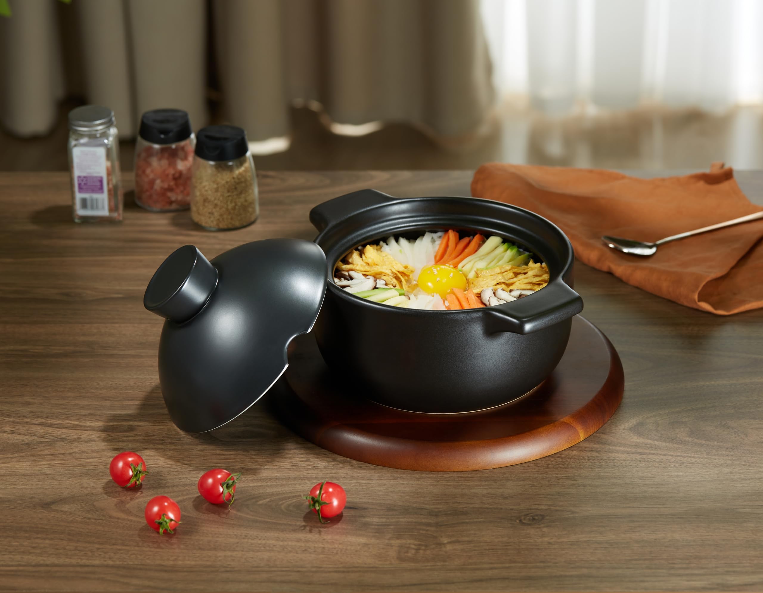 Kook Korean Hot Pot, Dolsot Pot, 68 oz, with Lid, for Cooking Donabe, Bibimbap, Kimchi, Hot Pot, Soups and Stews, Oven and Dishwasher Safe, Black