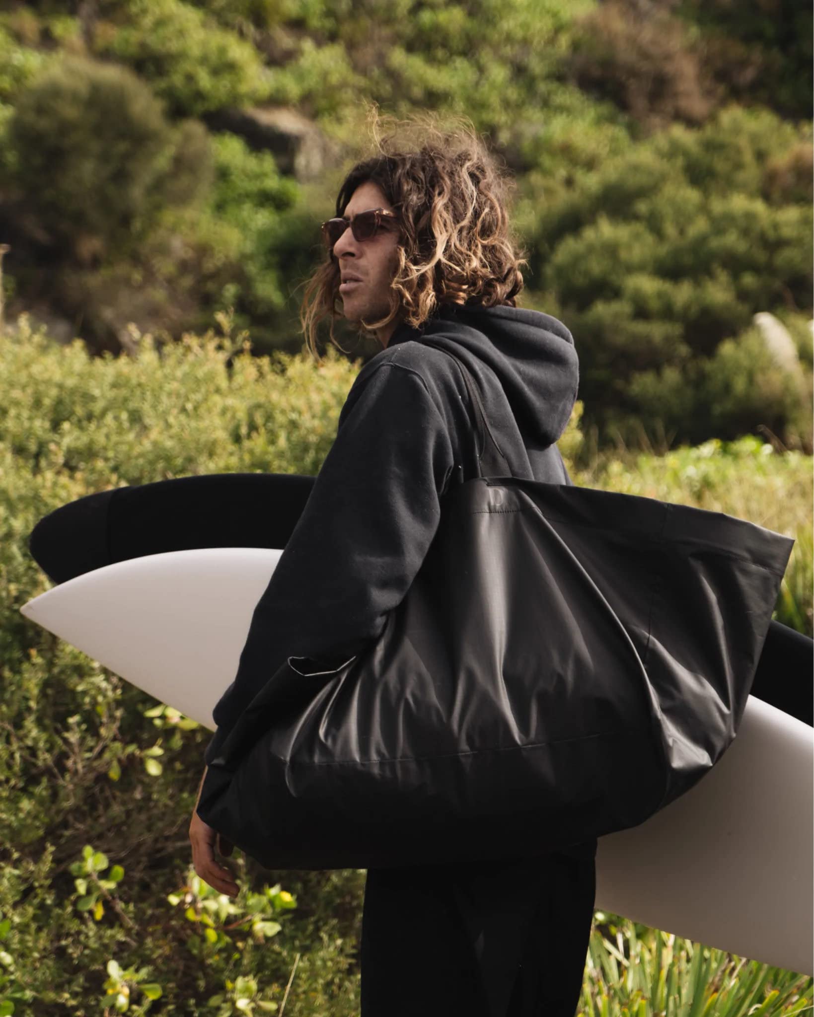 Db Journey Surf Tote - Oversized Waterproof Tote Bag for Surfing, Camping, Skiing & Shopping, Reusable Grocery Bag, Weekender, Comfortable Carry Handles, 80L - Black Out