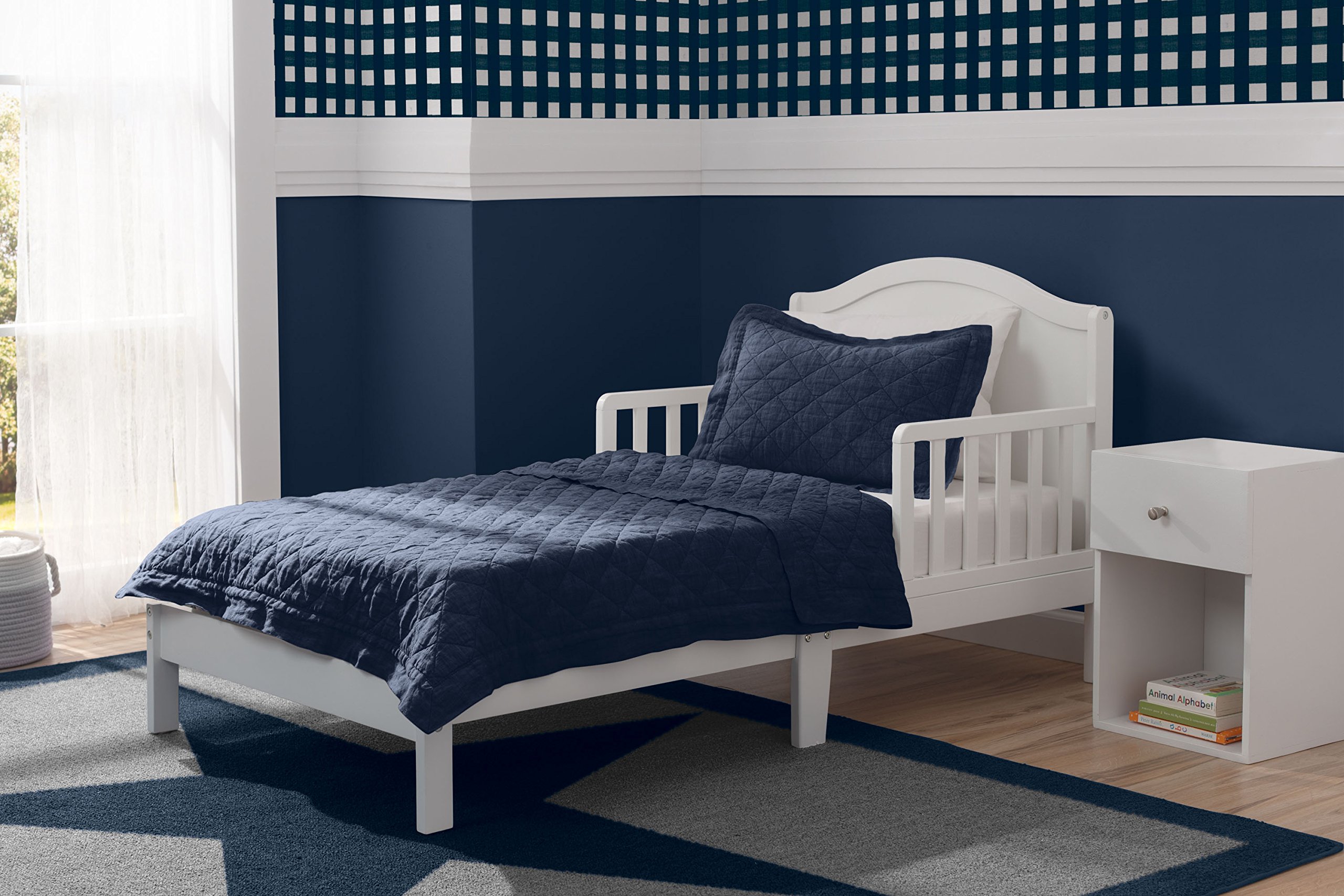 Delta Children Baker Toddler Bed, Greenguard Gold Certified, Bianca White