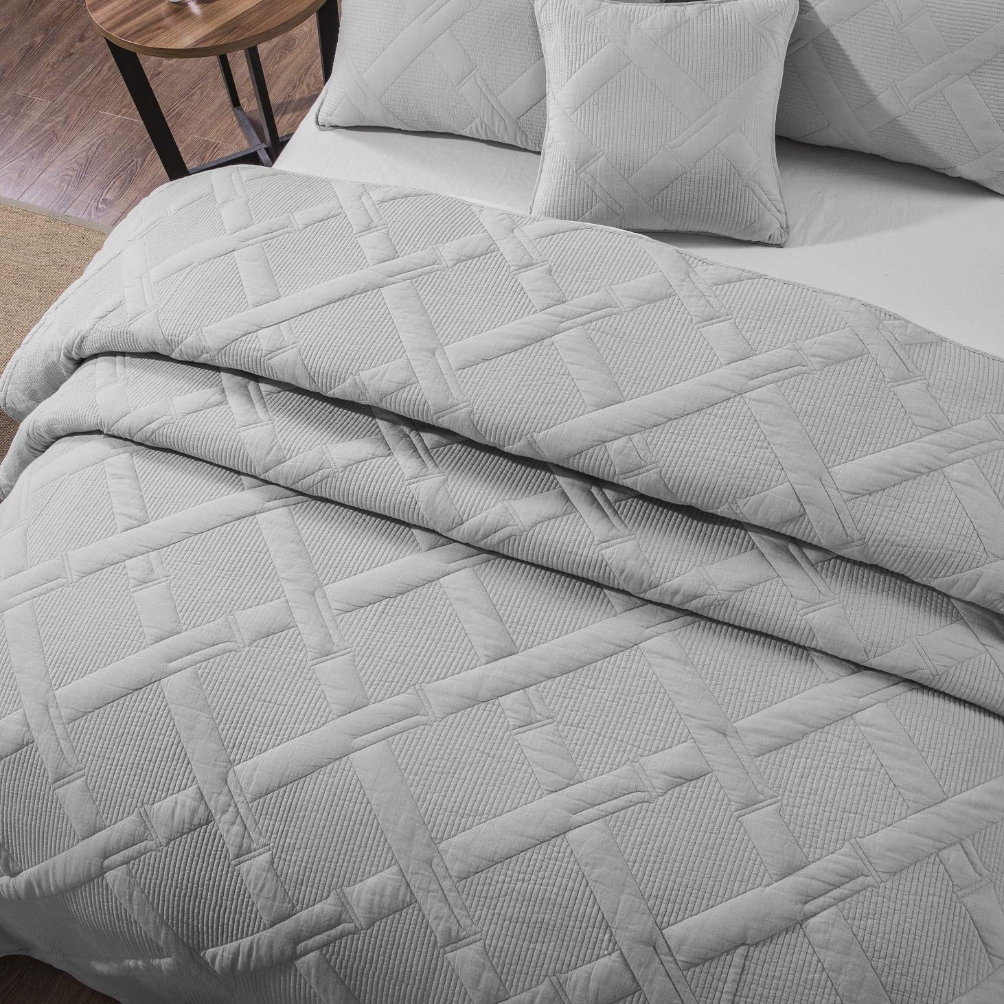 Tache Solid Light Grey Silver Soothing Pastel Soft Cotton Geometric Diamond Stitch Pattern Lightweight Quilted Bedspread 3 Piece Set, King