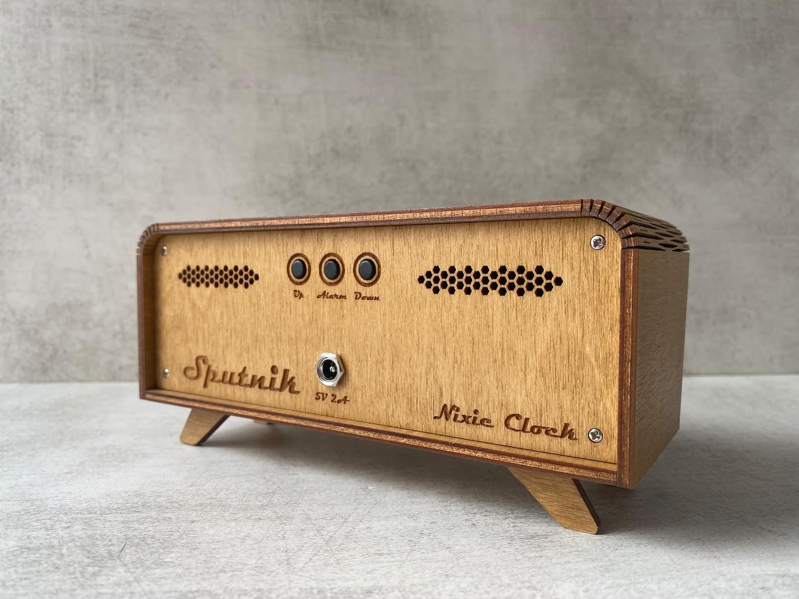Handmade Nixie Tube Clock IN-12 - made in Ukraine - Vintage Retro Table Clock - Wooden Desk Nixie Tube Clock