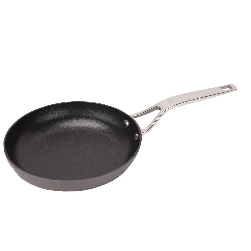 Swiss Diamond 8 Inch Hard Anodized Induction, Nonstick Frying Pan ā Aluminum Cooking/SautĆ© Pan, Evenly Distributes Heat ā Oven- & Dishwasher-Safe Skillet (20 cm)