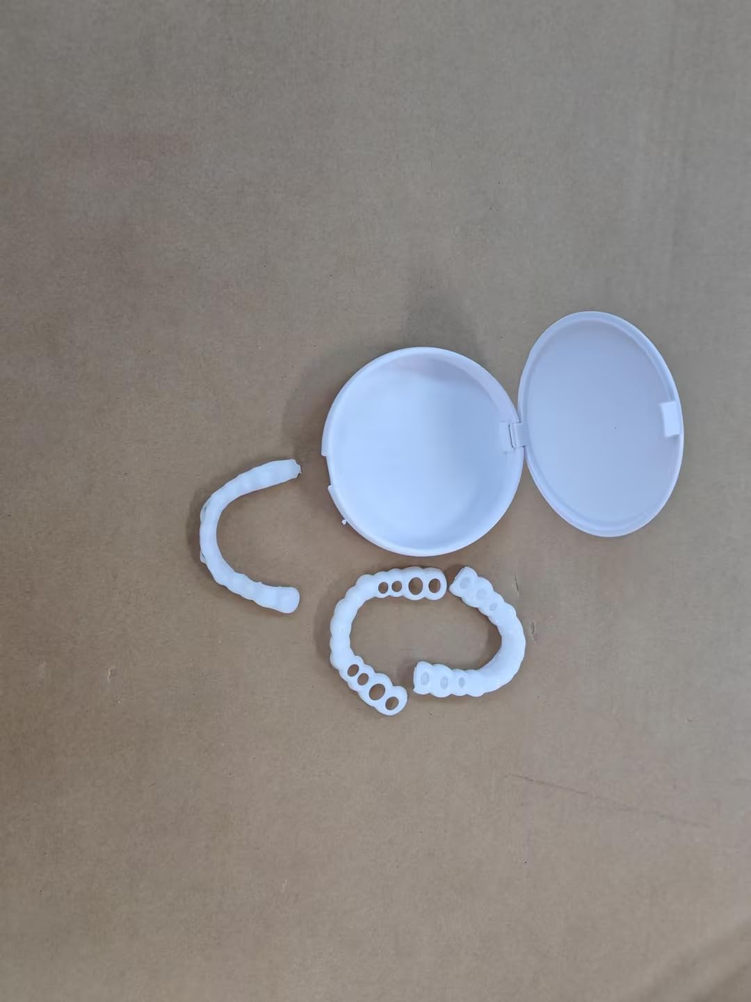 Teeth Veneers 2 Pieces Dental Veneers Fake Teeth Veneers Magic Teeth Brace Fake Top Teeth Customizable Temporary Fake Teeth White Instant Veneers Dentures with Mini Tweezer for Bad Teeth Whitening