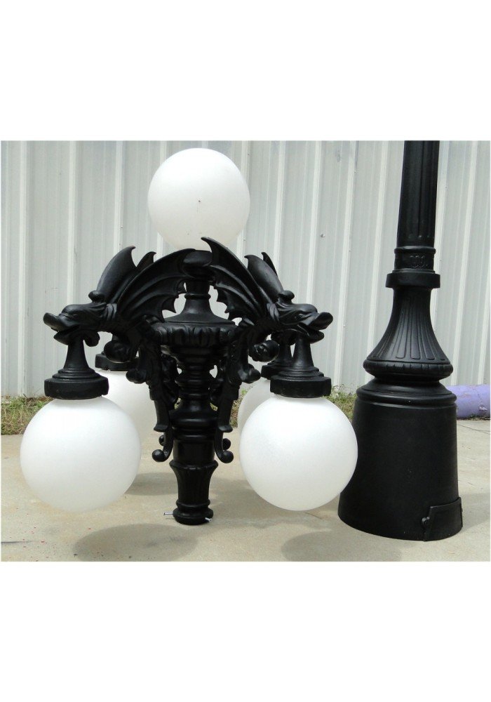The Kings Bay Gargoyle Giant Pole Light with Five Shades Commercial or Home Garden Street