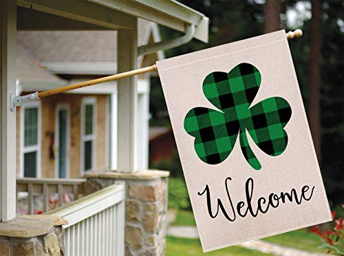 HUGSVIK St Patricks Day House Flags, 28 x 40 Double Sided Saint Patrick's Day Welcome House Flags, Buffalo Plaid Shamrock St Patrick’s Day Decorations Irish Decor for Farmhouse Garden Yard Porch