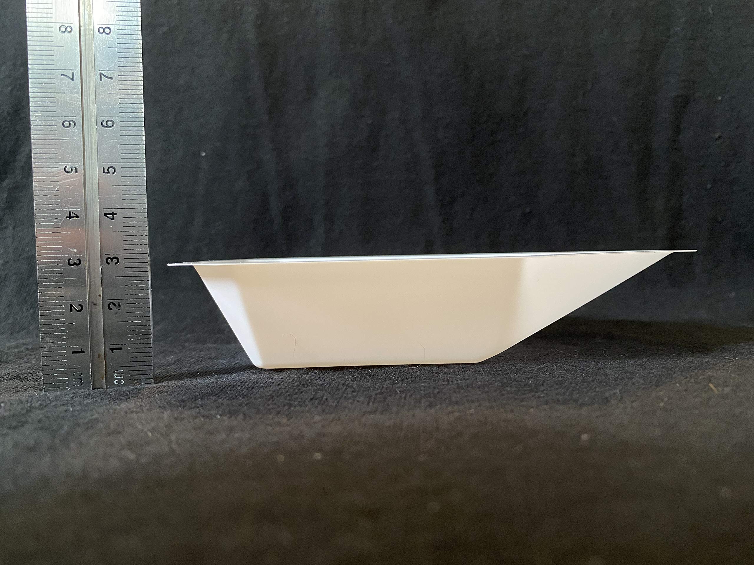 Pour Boats, W-P83-WH-100, 83mm, Medium White, Pack of 100