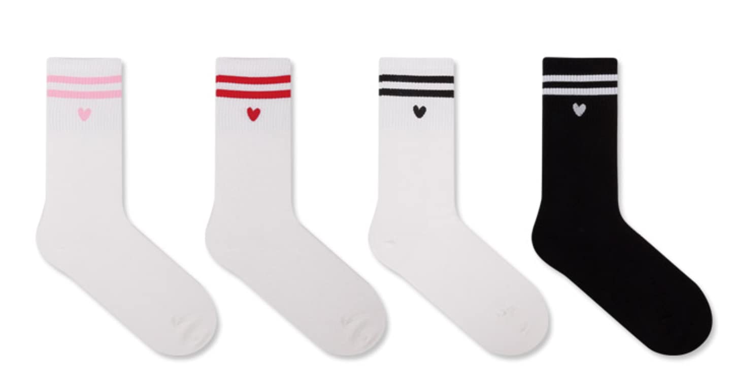Cute Heart Socks (4 Pack), Comfortable Long Crew Socks, Cotton Socks for Women, Socks for Gift (heart socks)