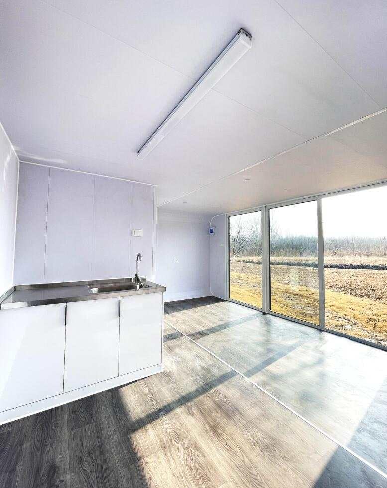 Modern Luxury Portable Prefabricated Pod Cabin, Galvanized Steel Outdoor Prefab House with Eco-Friendly Interiors and Smart Home Features, Perfect for Living and Studio Space