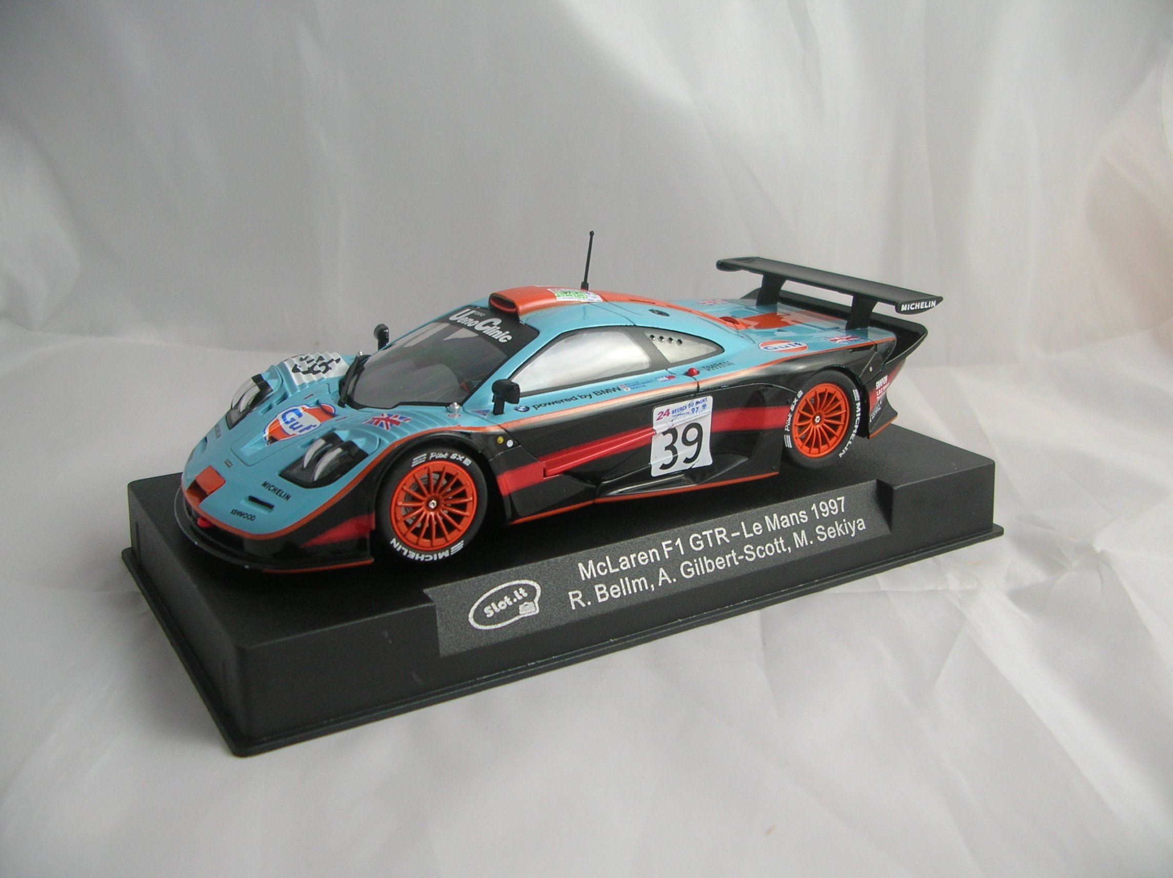 Slot.It McLaren F1 GTR Gulf #39 Le Mans 1997 Performance Slot Car (1:32 Scale)