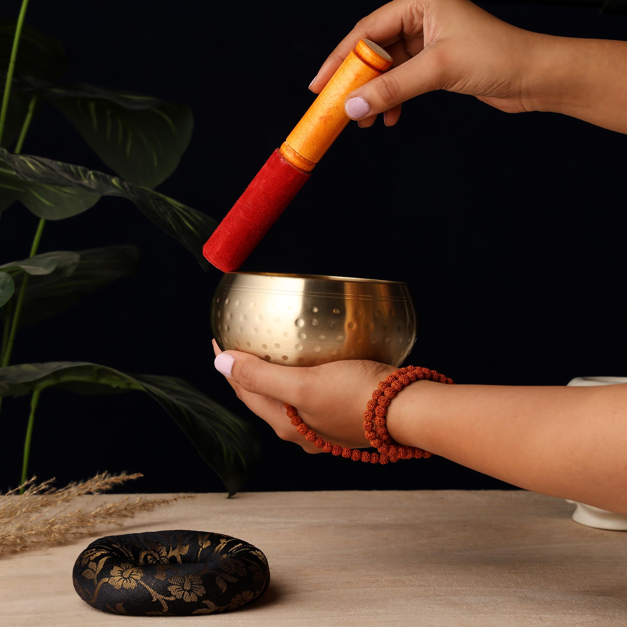 Zap Impex Beautiful New Hand Hammered Brass Singing Bowl Tibetan Meditation Yoga Singing Bowl 4 Inch