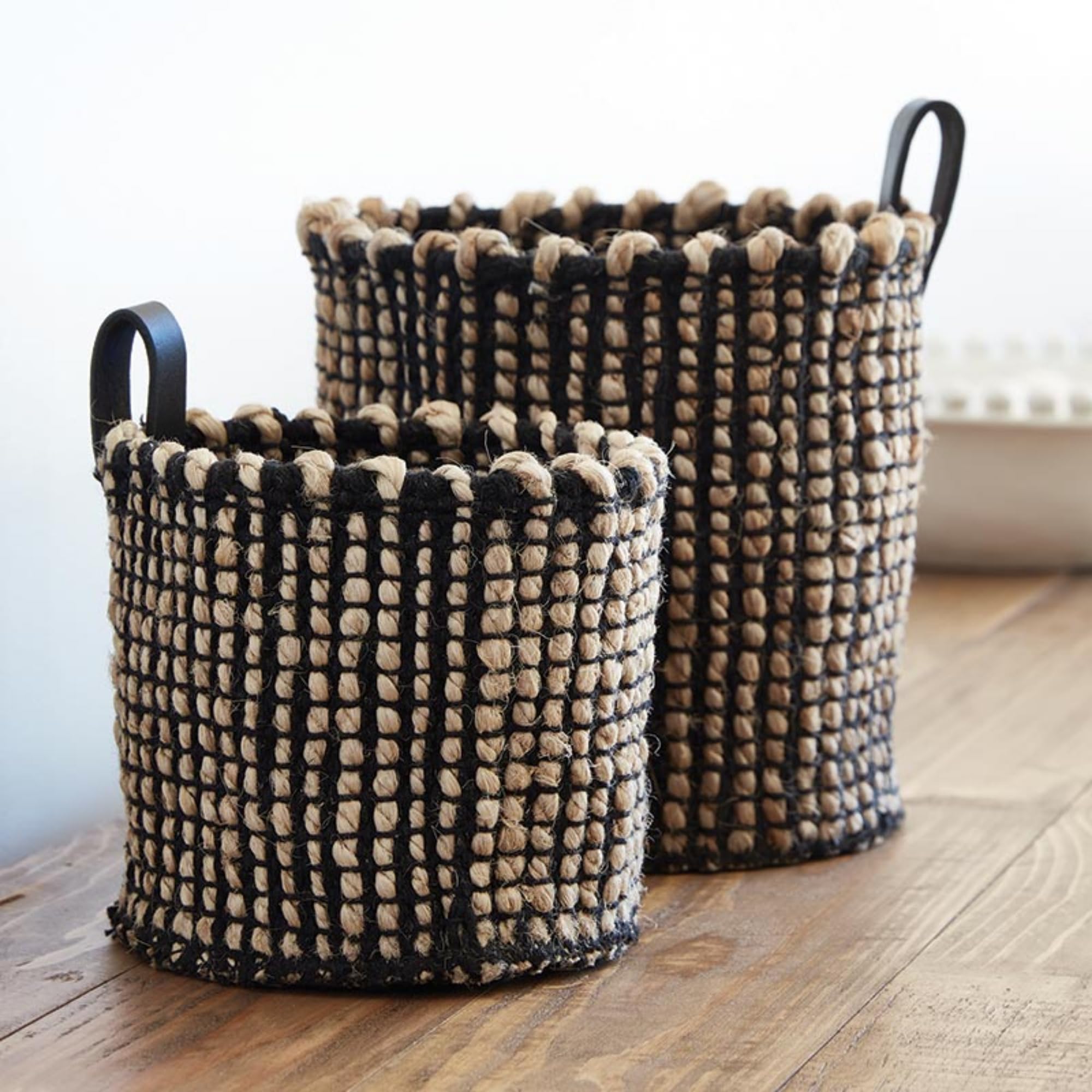 Santa Barbara Design Studio Jute Organizer Woven Storage Basket for Home Décor, Large, Black/Natural