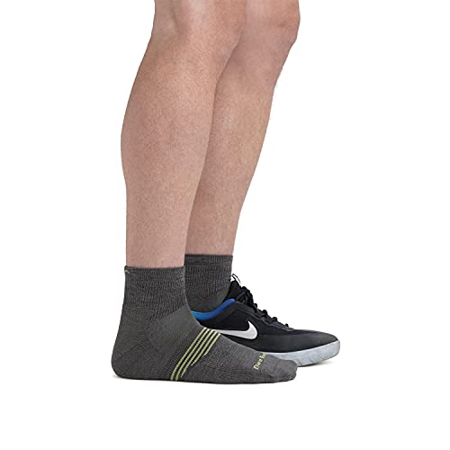 Darn Tough (Style 1102) Men's Element Athletic Sock - Black, Large