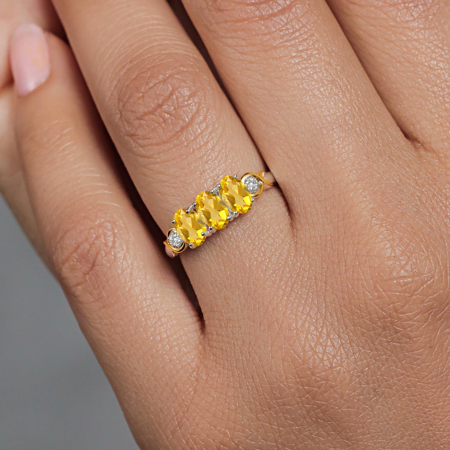 Gem Stone King 925 Silver and 10K Yellow Gold Oval Yellow Citrine and White Lab Grown Diamond Ring For Women (1.37 Cttw, Gemstone Birthstone, Available In Size 5, 6, 7, 8, 9)