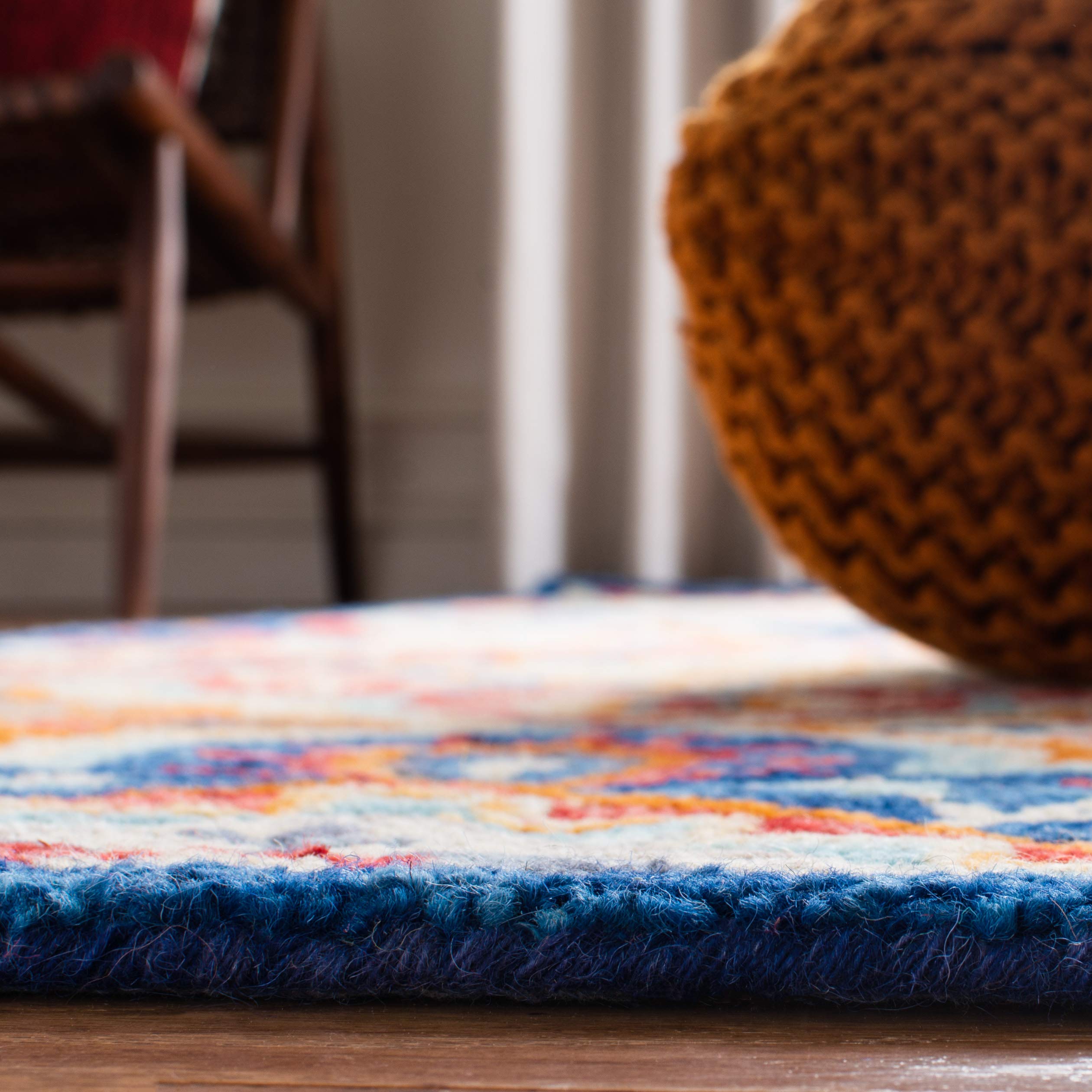 SAFAVIEH Aspen Collection Area Rug - 9' x 12', Blue & Rust, Handmade Boho Wool, Ideal for High Traffic Areas in Living Room, Bedroom (APN526M)