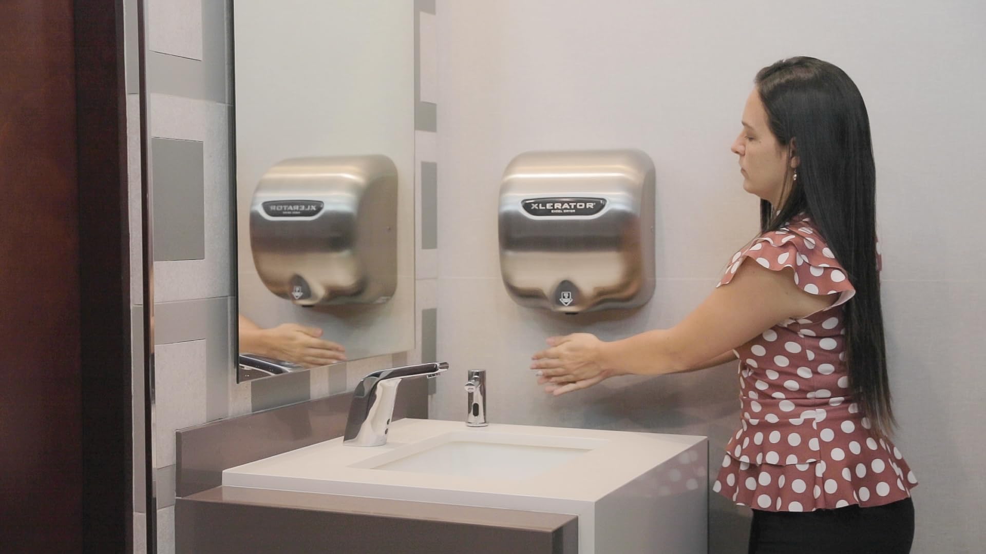XLERATOR XL-SBX Automatic High Speed Hand Dryer with Brushed Stainless Steel Cover and 1.1 Noise Reduction Nozzle, 5.5 A, 277 V