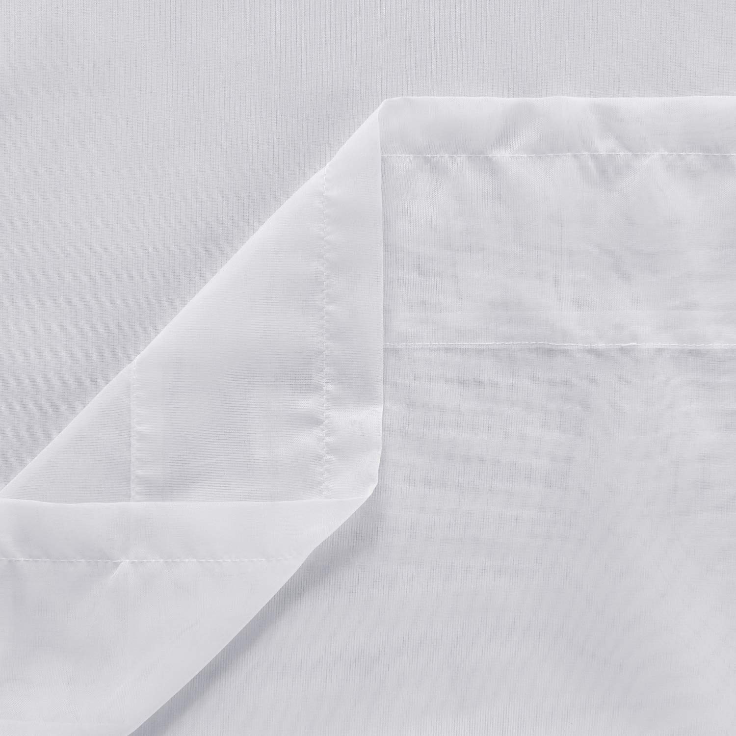Deconovo White Sheer Curtains 45 Inch Length Rod Pocket Voile Drape Curtains for Living Room 2 Panels 52x45 Inch