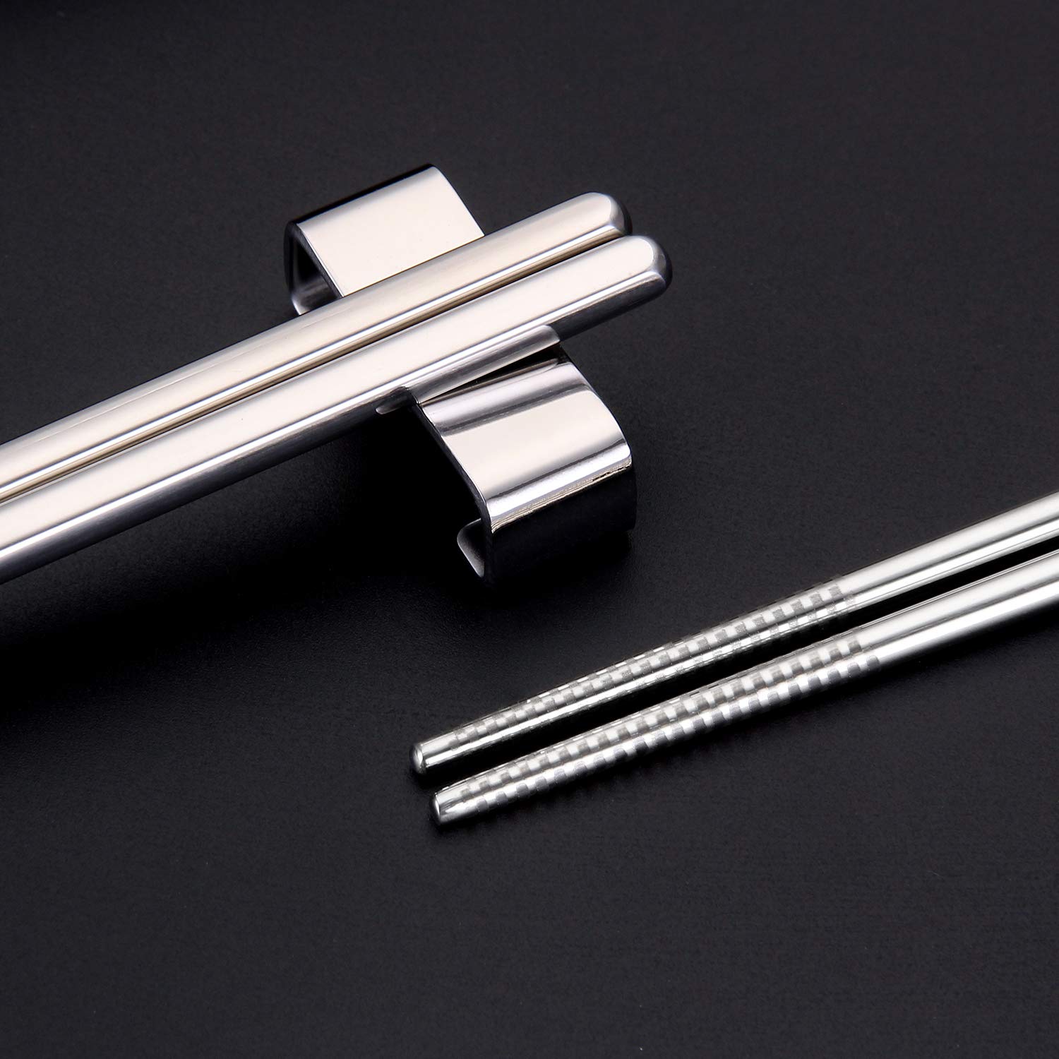 SHARECOOK Chopsticks set, 18/10 Stainless Steel Metal Korean Chopsticks, 9.45 Inches Reusable Chopsticks for Dinner, Easy to Hold, Dishwasher-safe (5 Pairs)