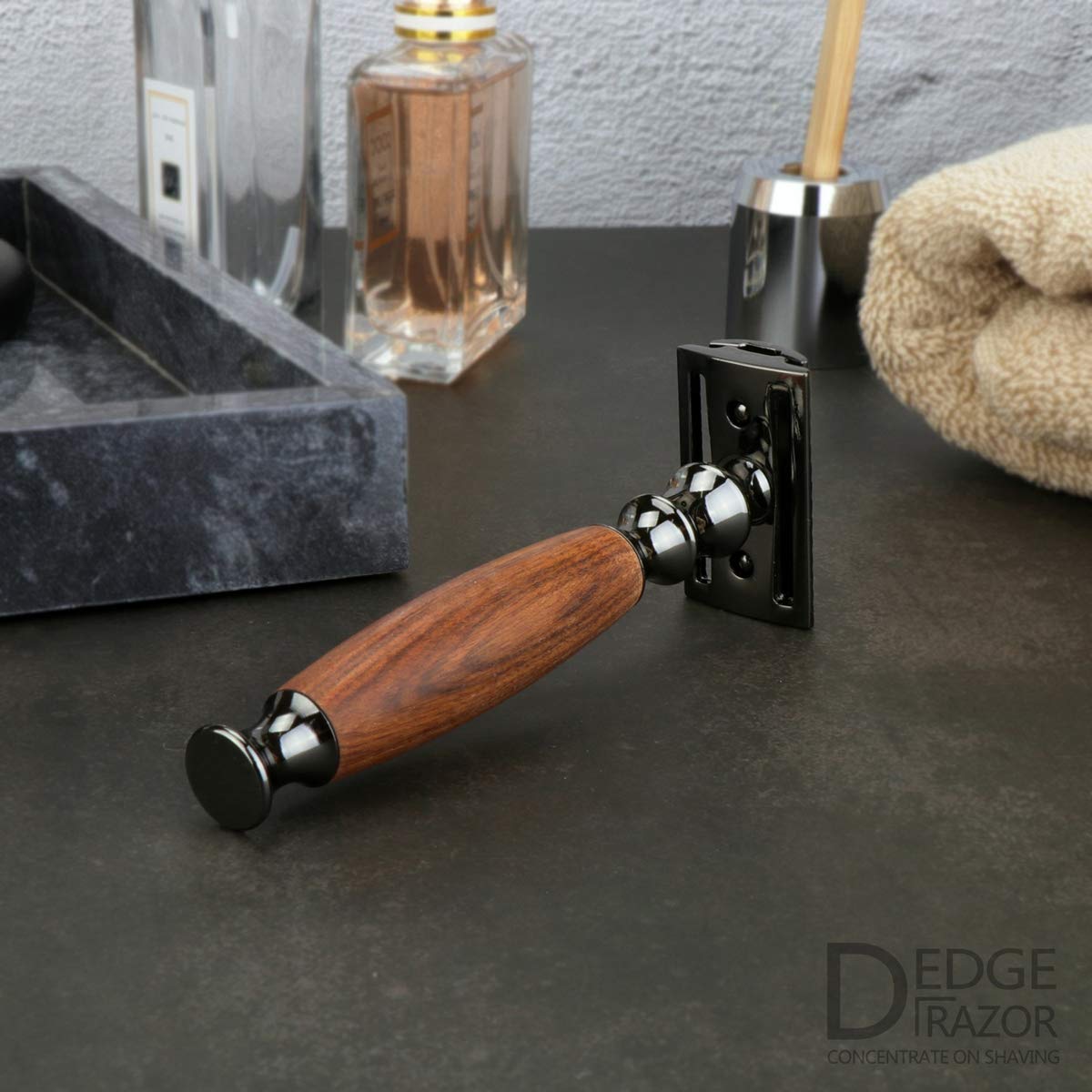 Dedge Classic 3-piece Double Edge Safety Razor with Long Natural Wooden Handle Shaving Razor
