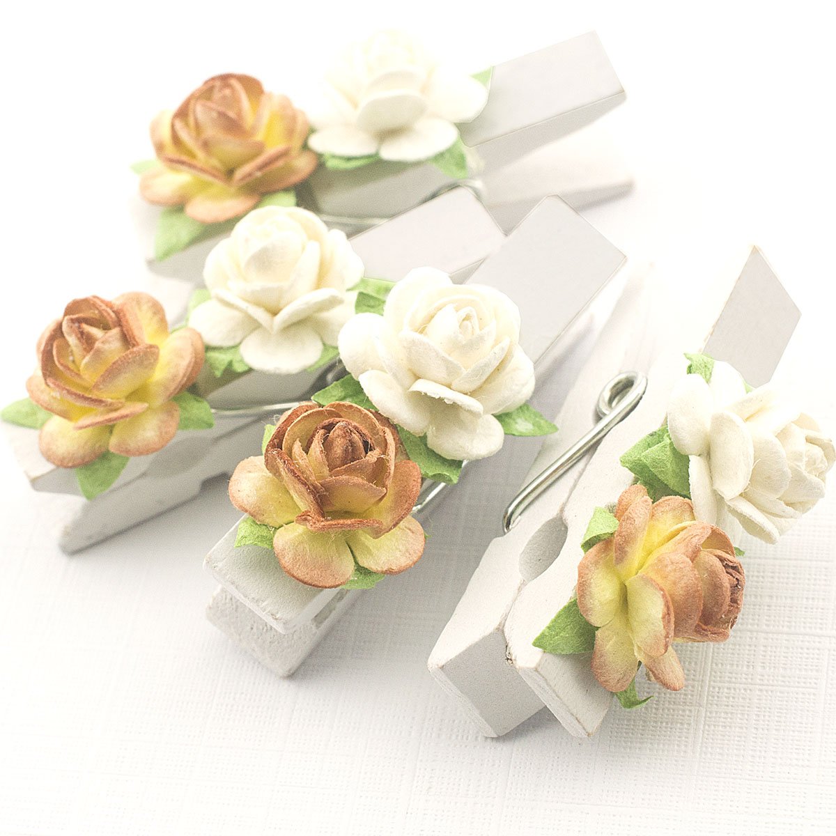 Summer-Ray 50 Handmade Mulberry Flower Decorated Mini White Wooden Clothespin Wedding Favors Decoration (White-Brown)