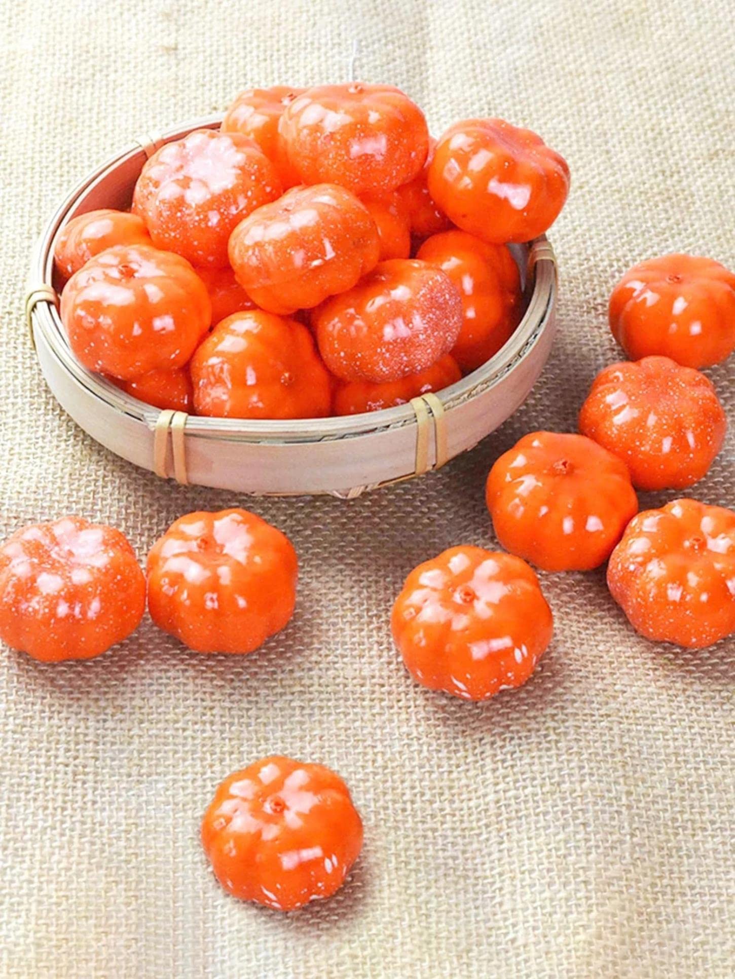 Fake Pumpkins, 10 Pcs Halloween Pumpkin Design Decoration, Foam Plastic Fake Faux Artificial Pumpkins for Halloween Fall Harvest Festival Home Table Decor