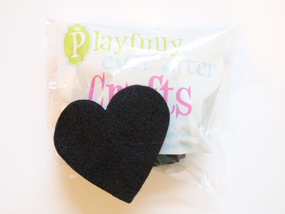 Playfully Ever After 3 Inch 28pc Felt Hearts (Black)