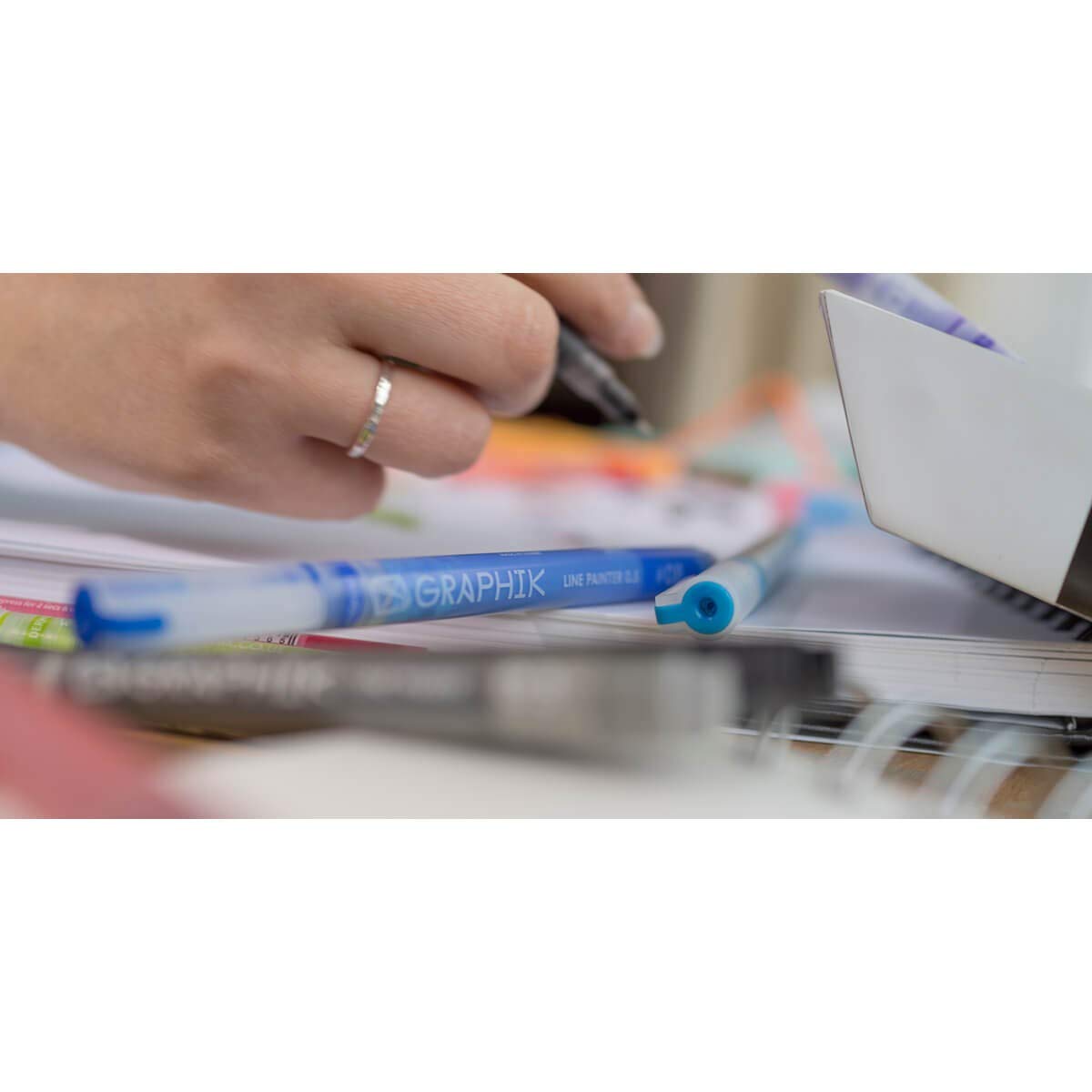 Derwent Graphik Line Painter - Col Snow 19