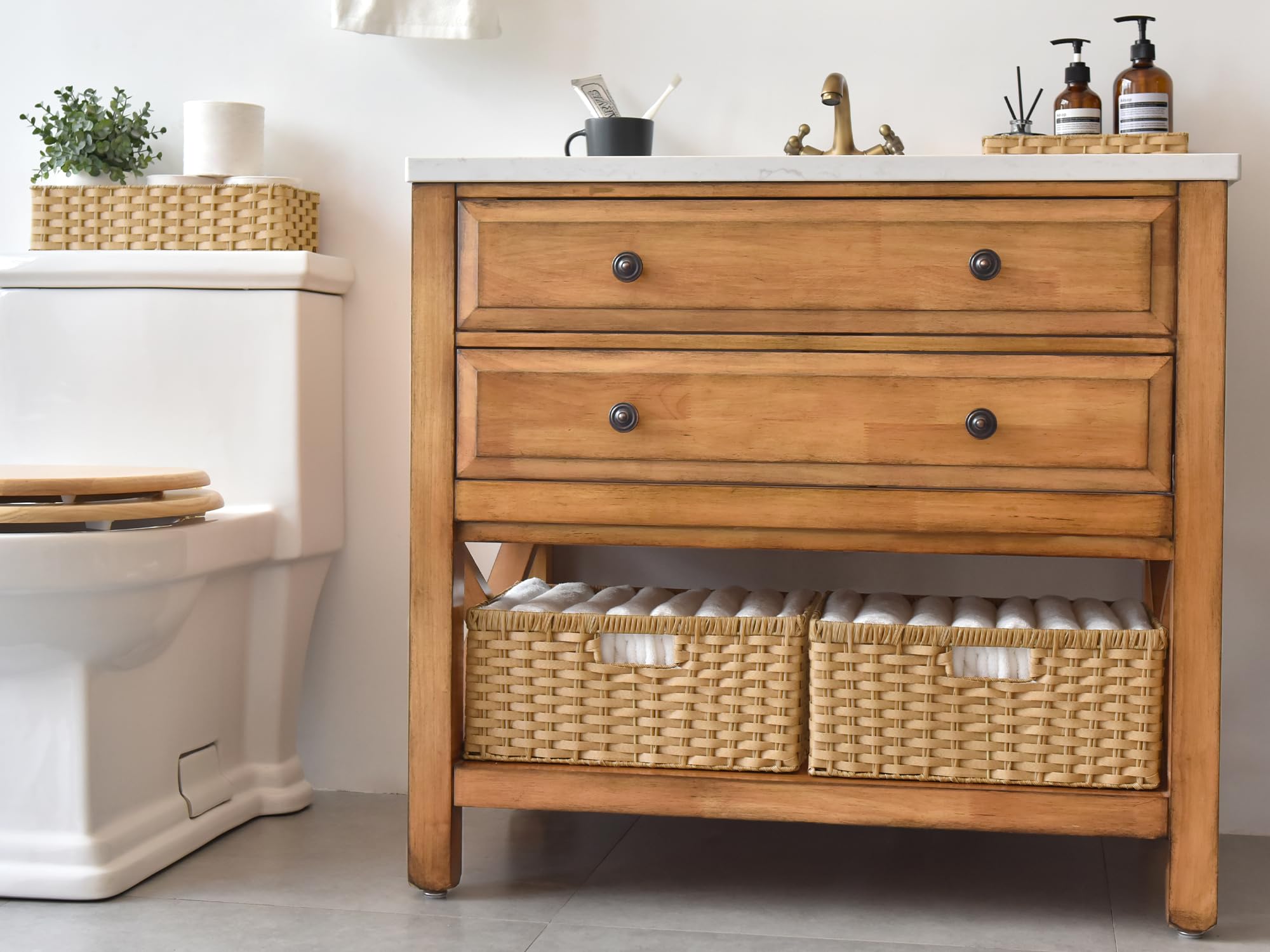 Labcosi Large Wicker Basket, Plastic Wicker Storage Basket, Wicker Storage Basket for Bathroom, Plastic Storage Bin with Built-in Handles, Natural Tan, 15 "L x 11 "W x 6.75 "H, 1 Pack