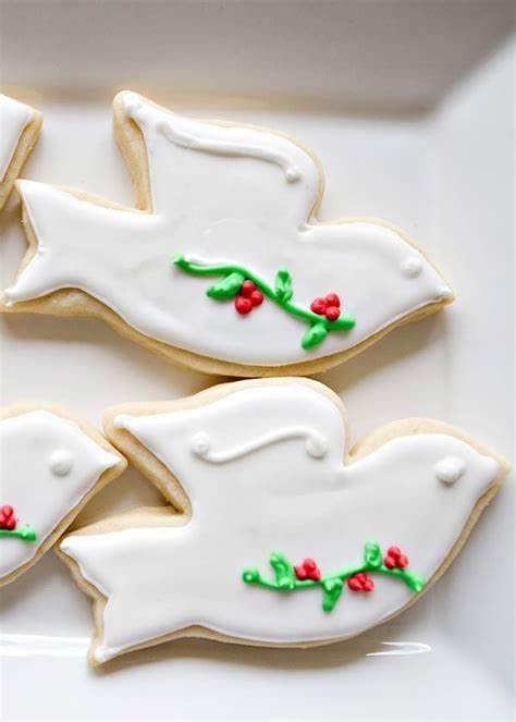 Flying Dove 3.5 Inch Cookie Cutter from The Cookie Cutter Shop β Tin Plated Steel Cookie Cutter