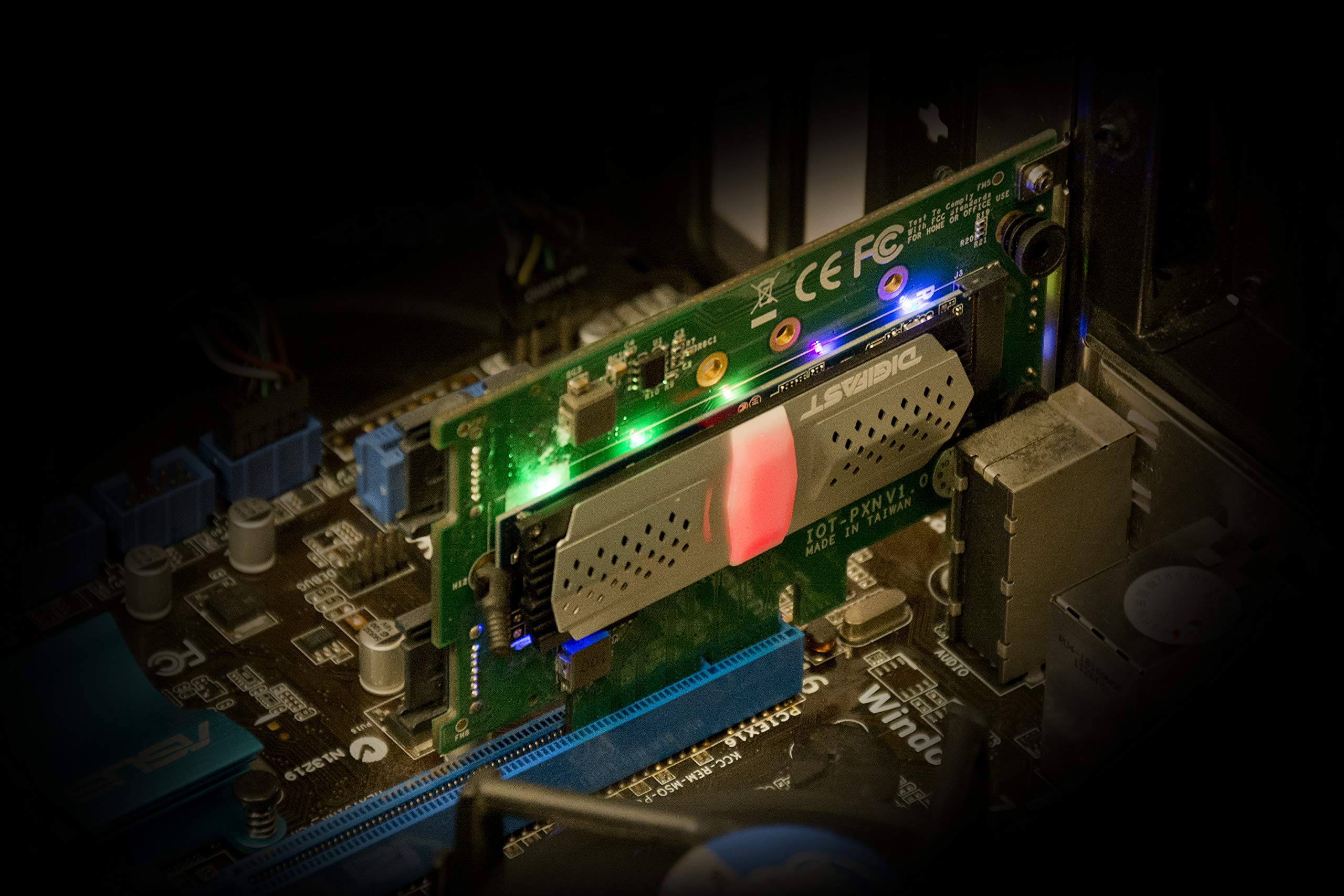 Digifast Knight 1TB M.2 NVMe RGB SSD, PCIe Gen 3x4 M.2 2280 Solid State Drive with Read 3470 MB/s, Write 3000 MB/s