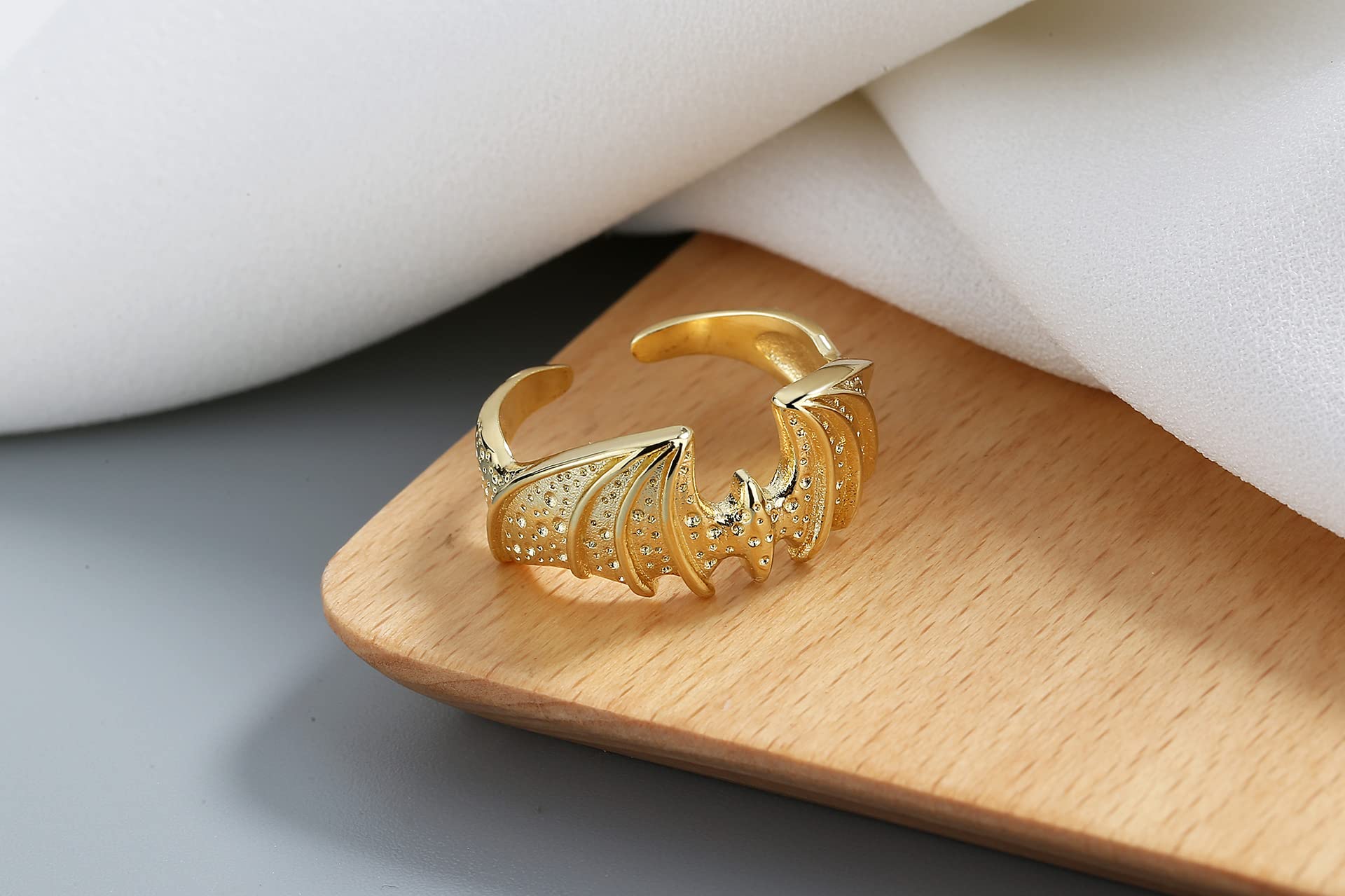 Halloween Bat Finger Ring Open Adjustable Ring Cute Animal Ring Gift for Women Girlfriend (C), Silver