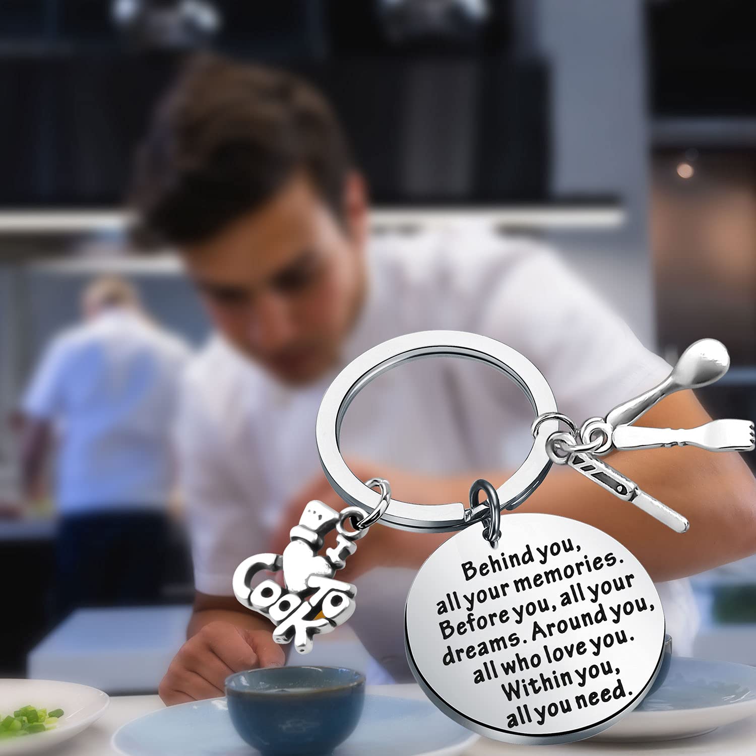 FEELMEM Future Chef Jewelry Behind You All Your Memories Keychain Cooking Lovers Gifts Cafeteria Worker Jewelry Culinary Student Gift Pastry Chef Graduation Gift (Chef-ky)