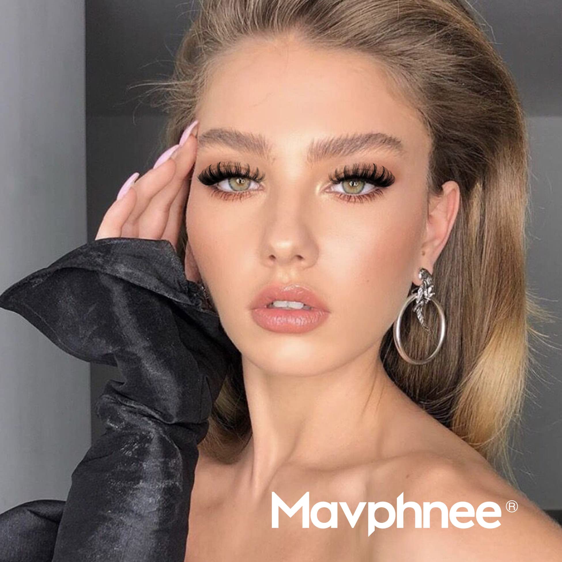 Fluffy Lashes Cat Eye D Curl Dramatic Faux Mink Lash Wispy 20MM Long Volume False Eyelashes That Look Like Extension 8 Pairs by Mavphnee